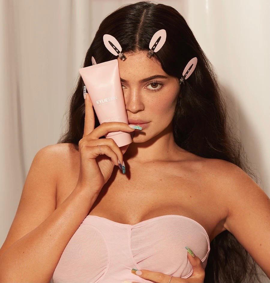 Kylie Skin. | Scrolller