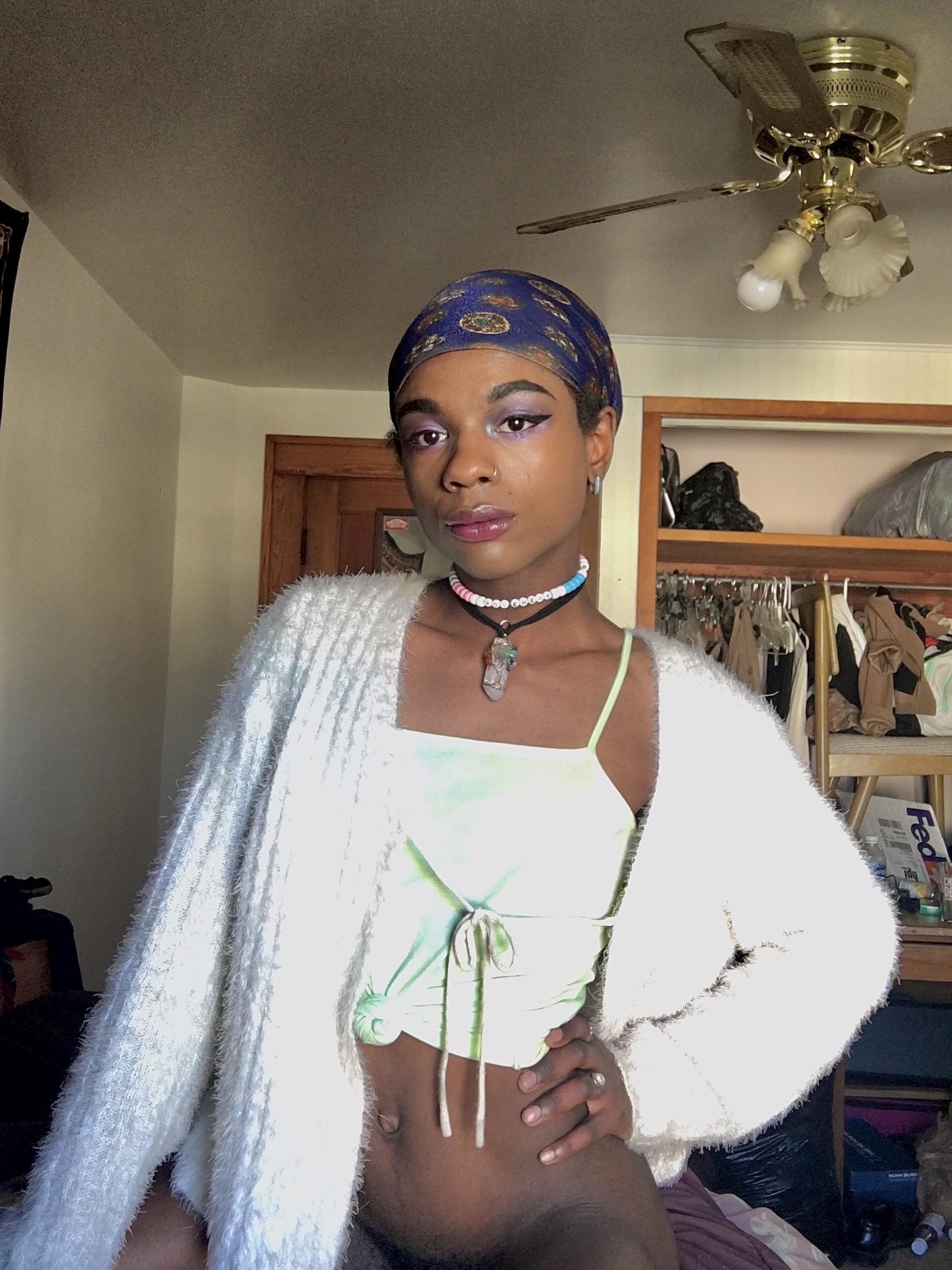 la lona zirona ave. 💖 | Scrolller