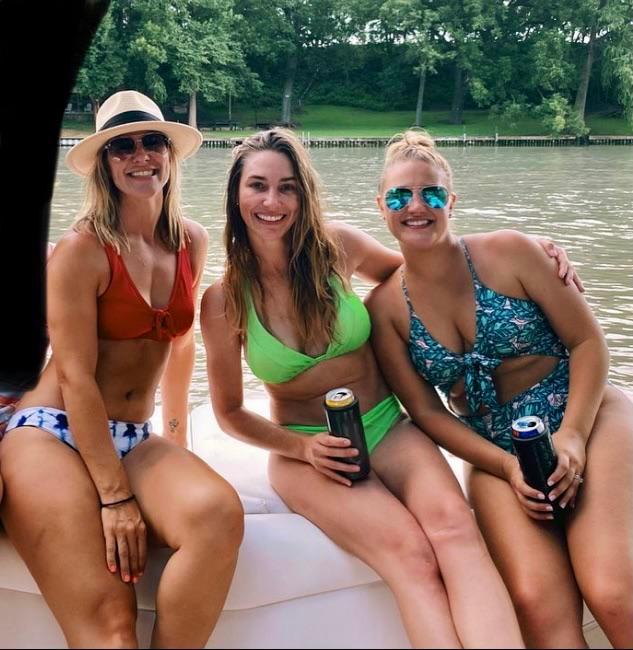 Lake Milfs | Scrolller