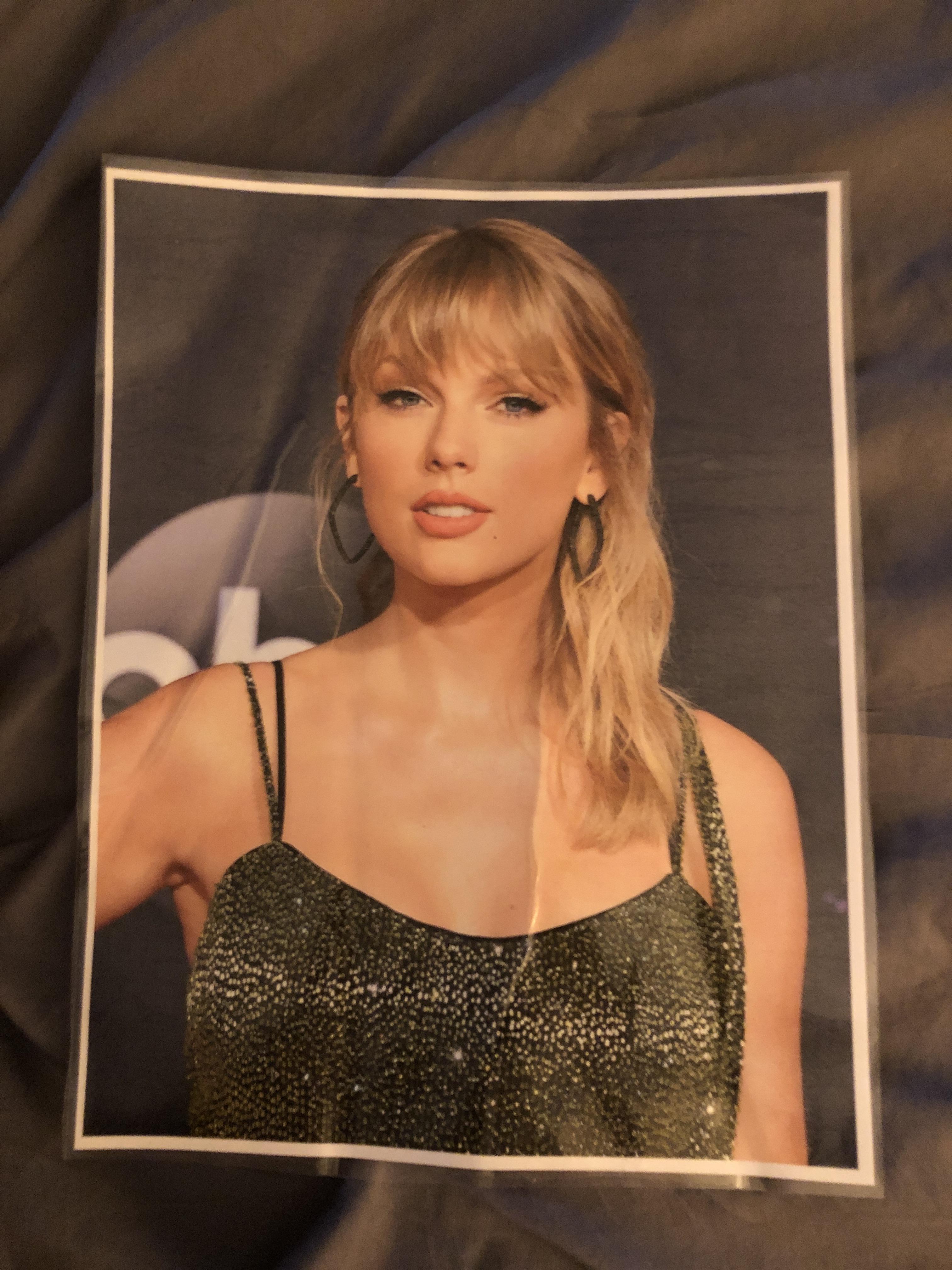 Laminated Mommy Tay Gonna Be My Cum Rag For The Next Few Months Scrolller