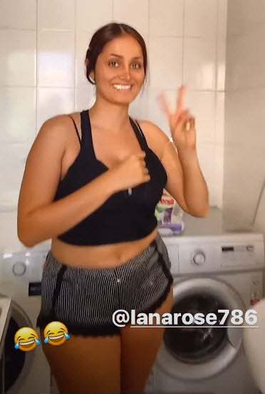 Lana in Sexy Short | Scrolller