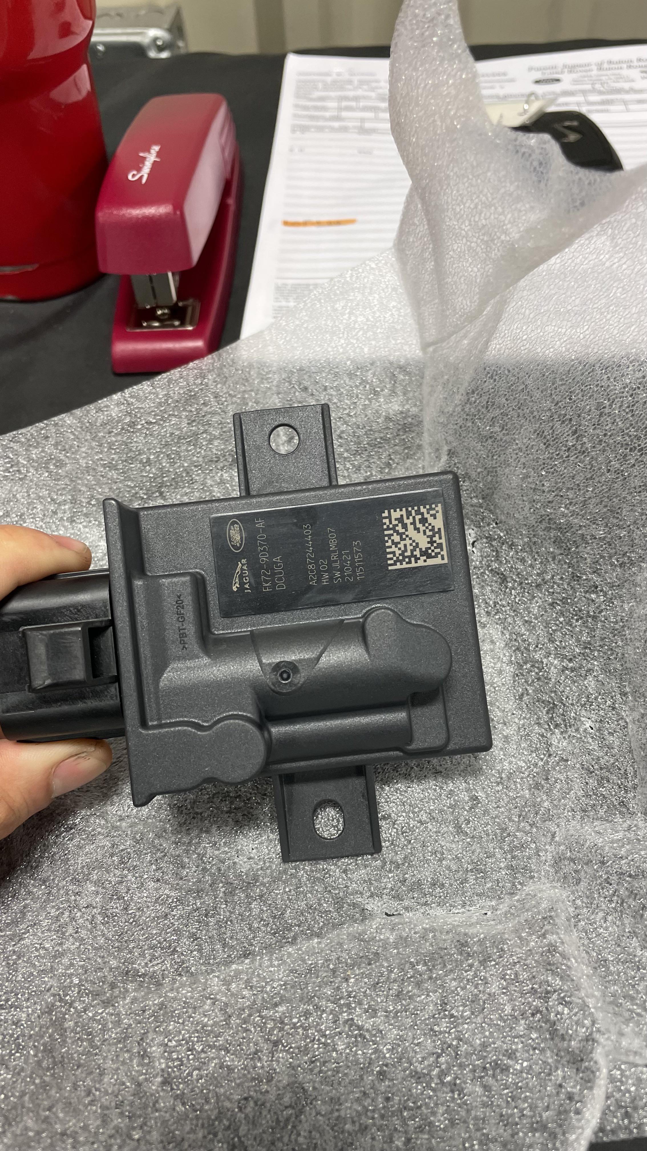 Land Rover fuel pump module. 👀 | Scrolller