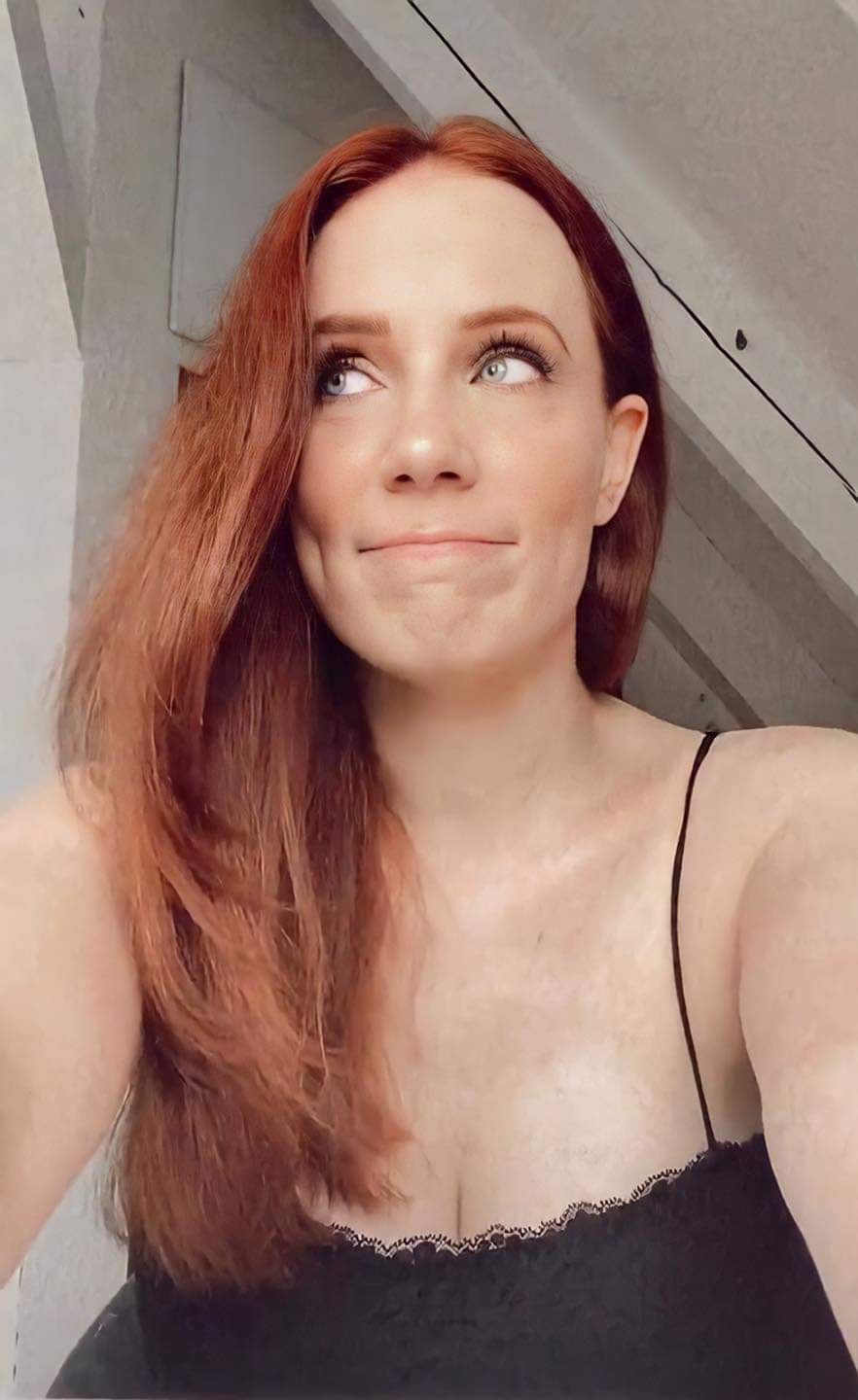 Last night was a wild one and now she regrets while remembering how many strangers she met ...