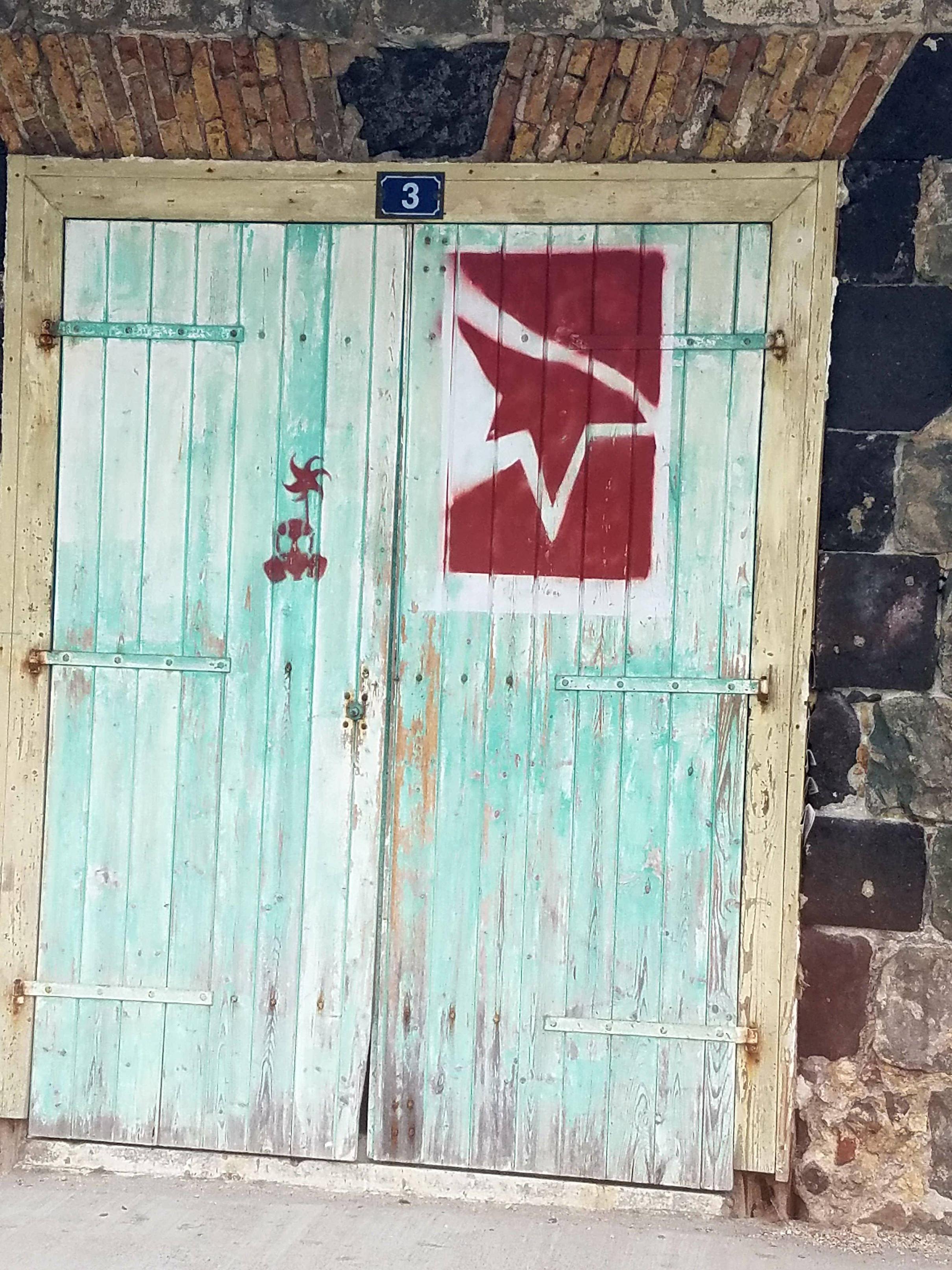 Last place I'd expect to see this, spotted in St Barthelemy | Scrolller