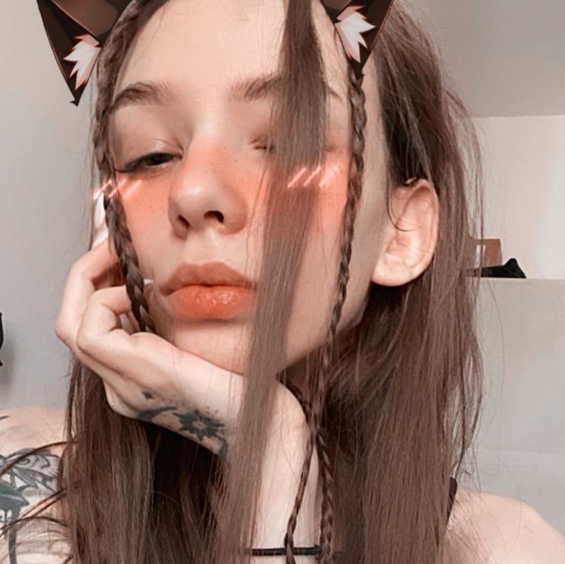 Late night selfie for you guys! | Scrolller