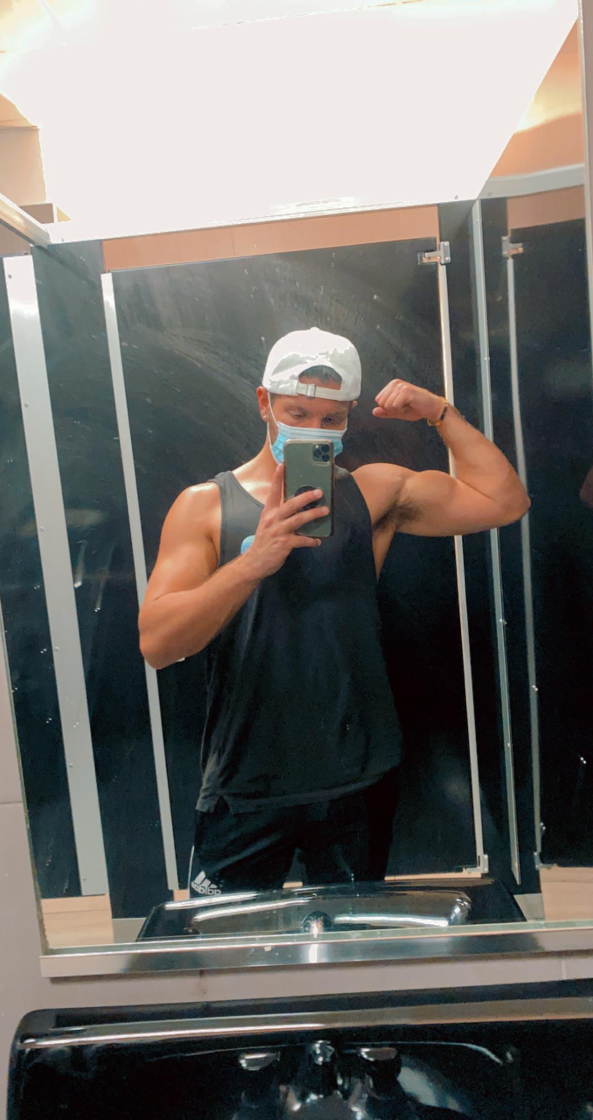 Late night workout 😎 | Scrolller