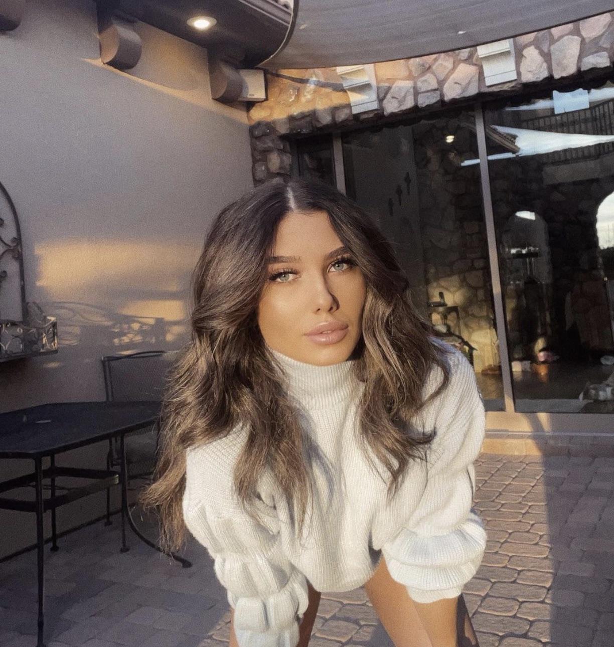 Latest Ig Pic She Posted 2 Pics The Other One Already Posted Scrolller
