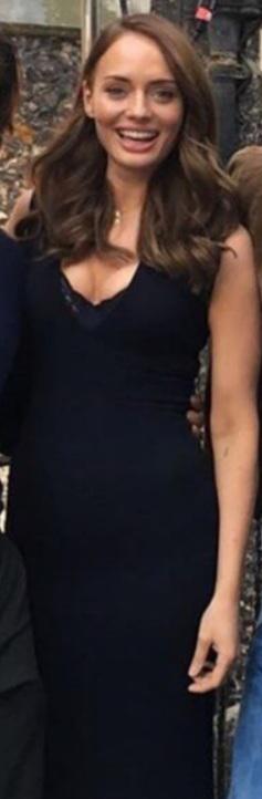 Laura Haddock in that dress is the best thing about the whole transformers franshise | Scrolller