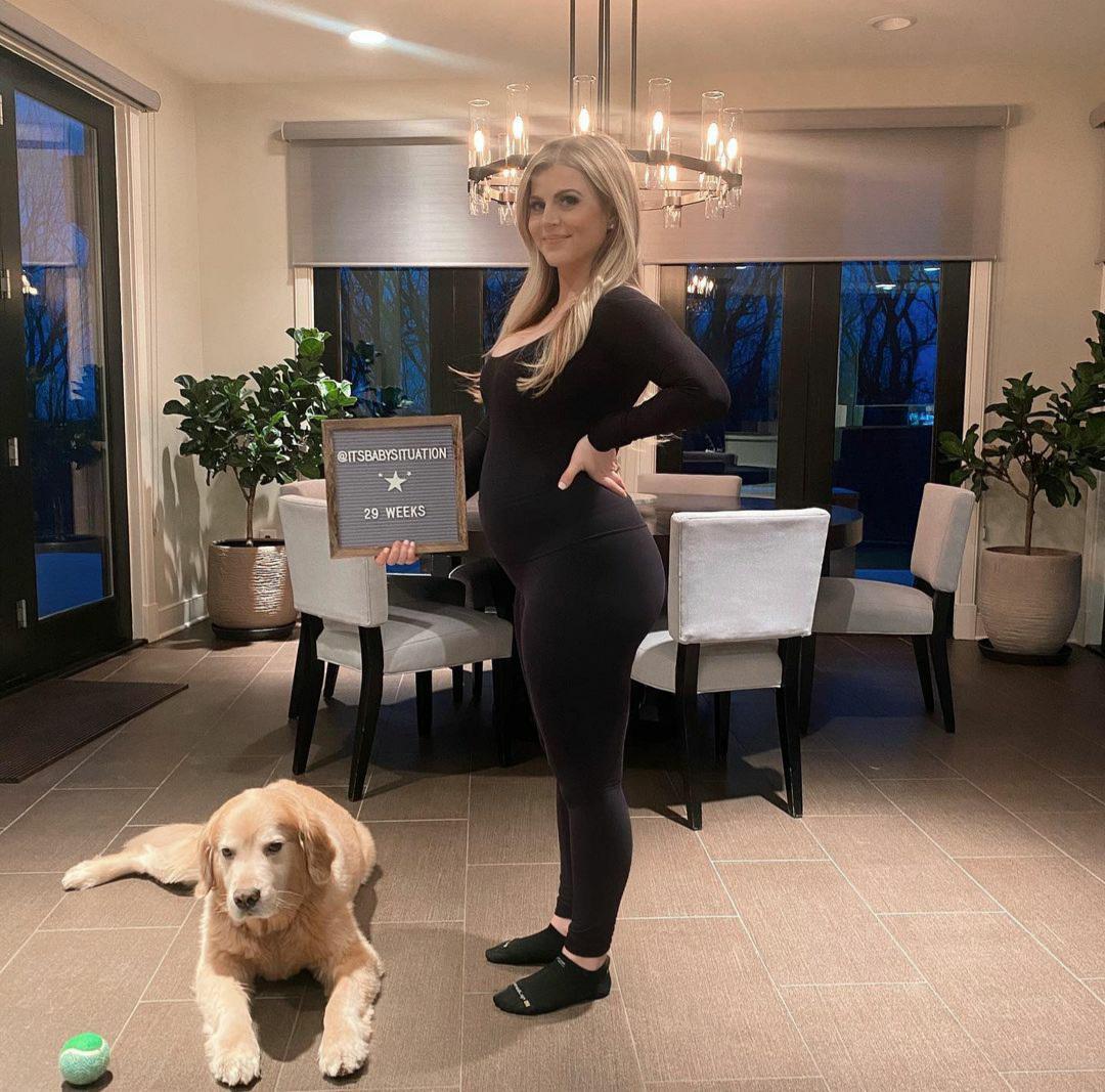 Lauren appreciation post, she is nearing on 30 weeks now | Scrolller