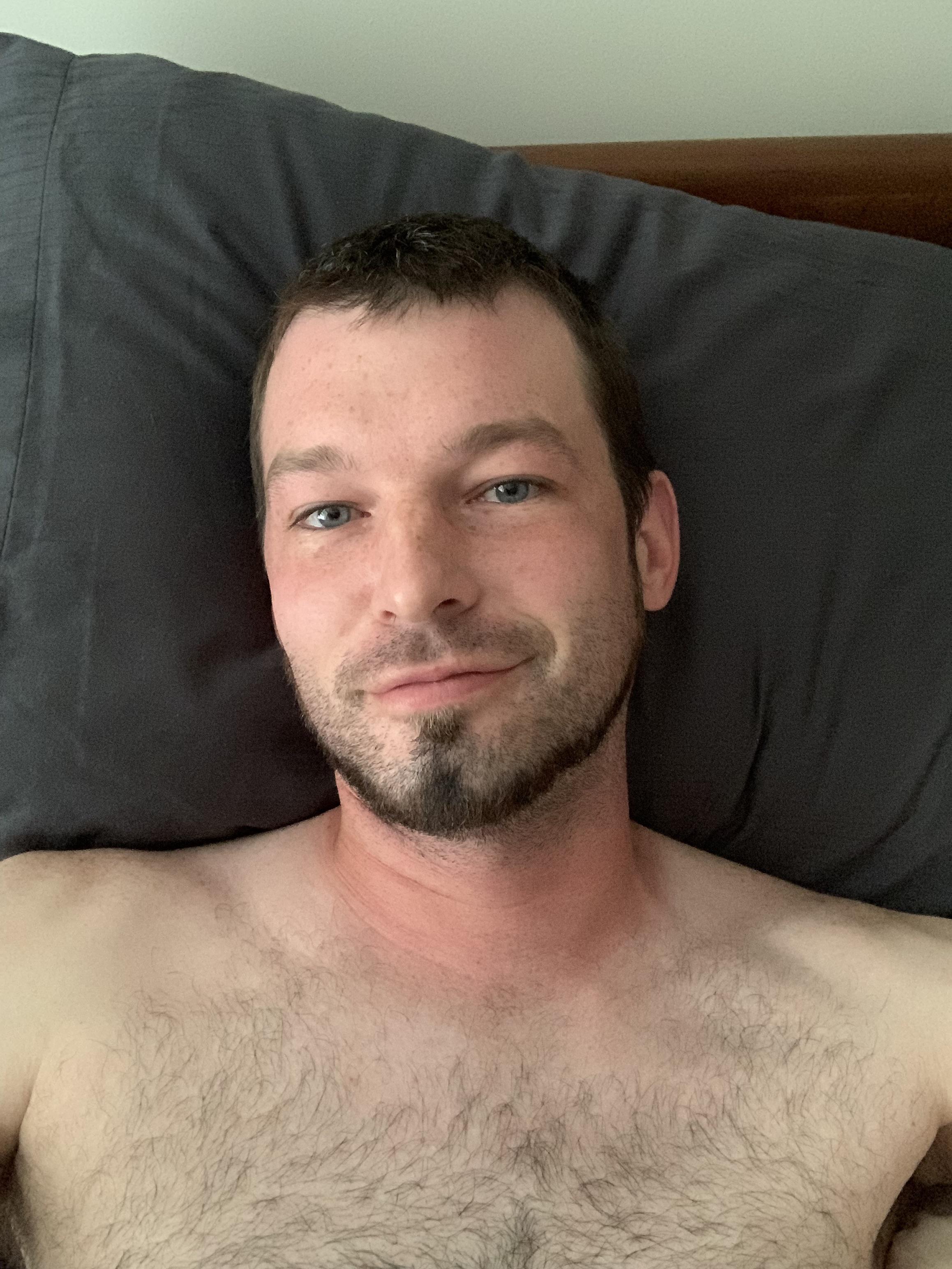 Lazy holiday Monday | Scrolller