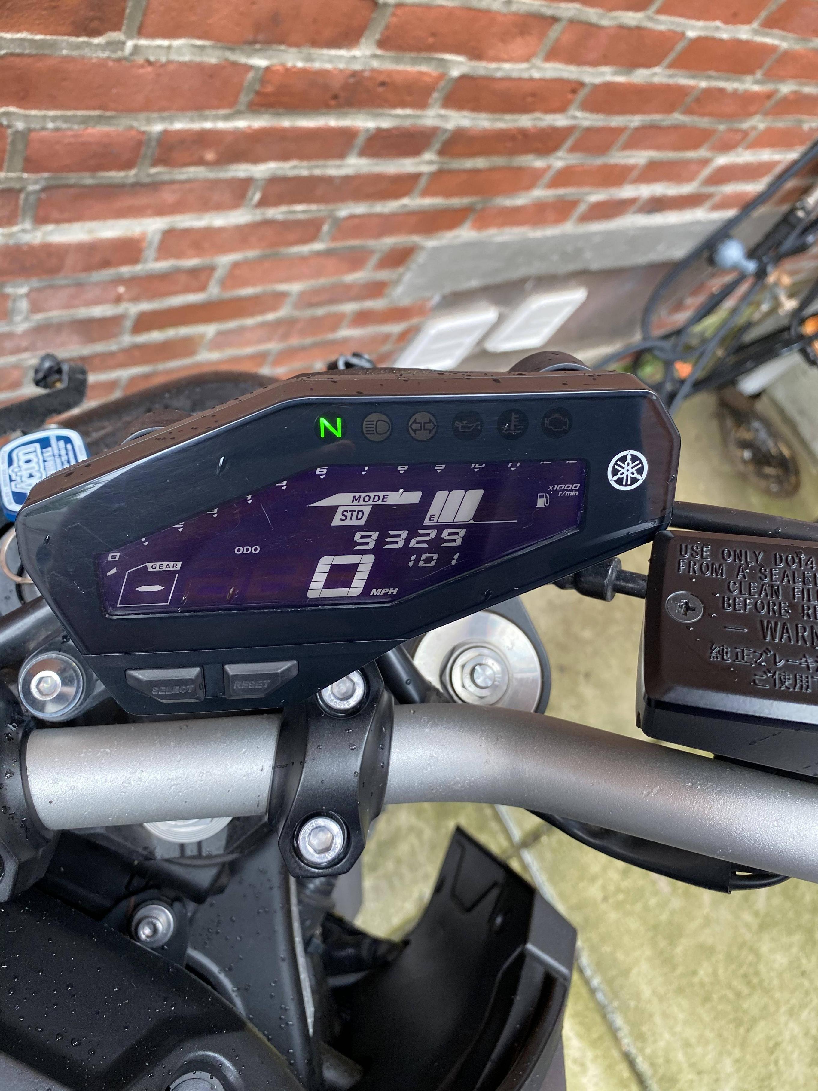 LCD Flip | Scrolller