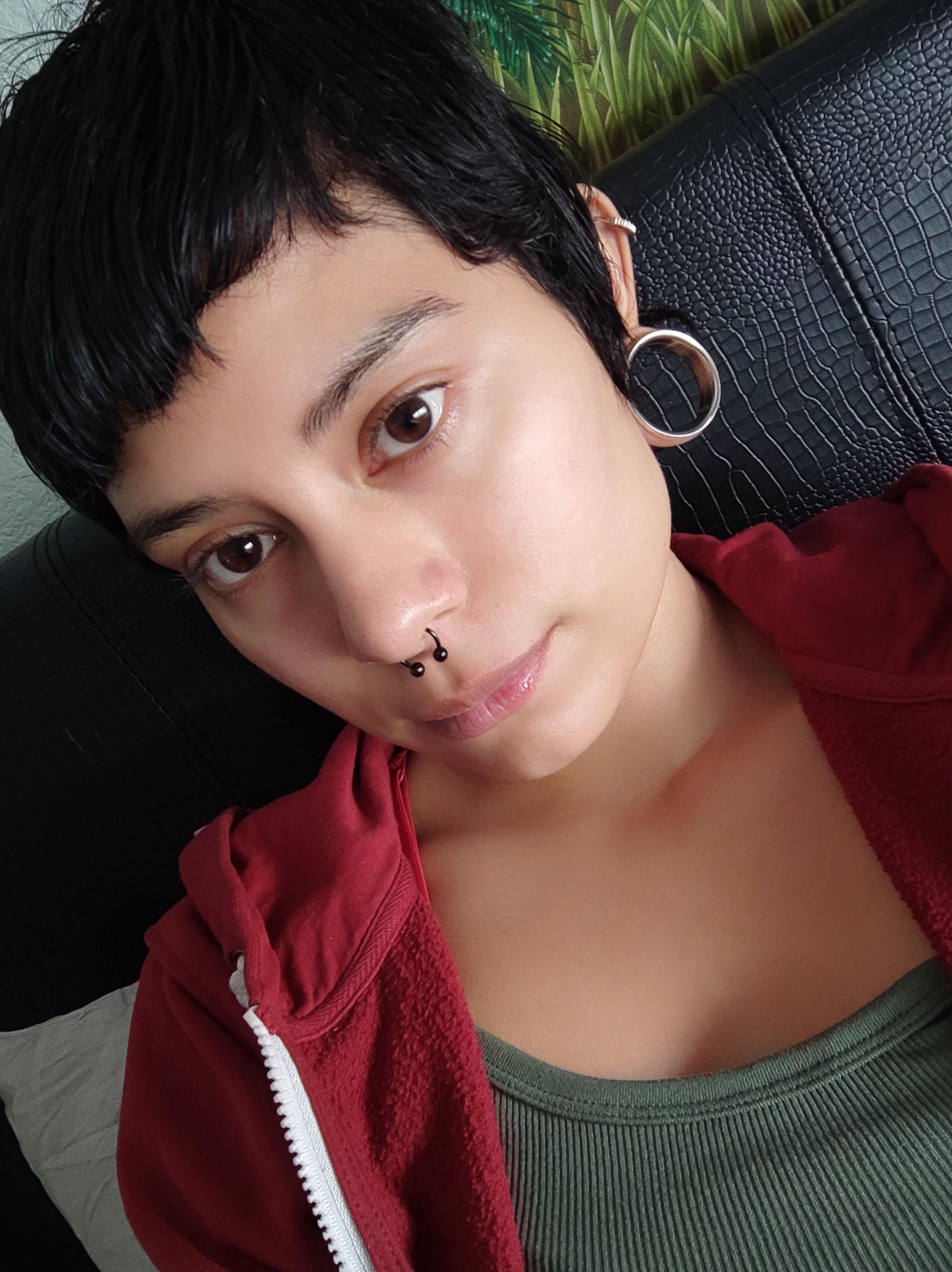 Le buzz cut is growing out! | Scrolller