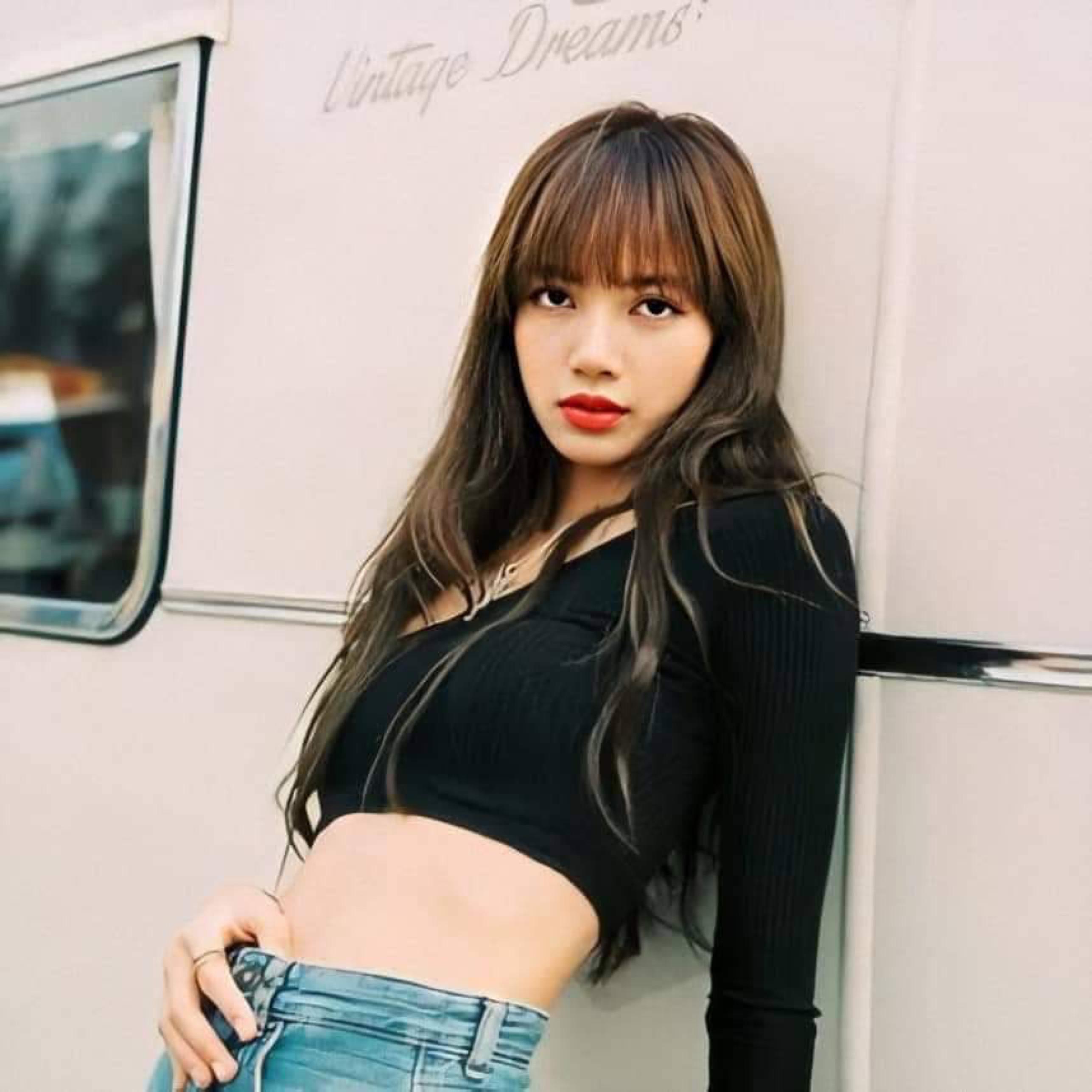 Lean back | Scrolller