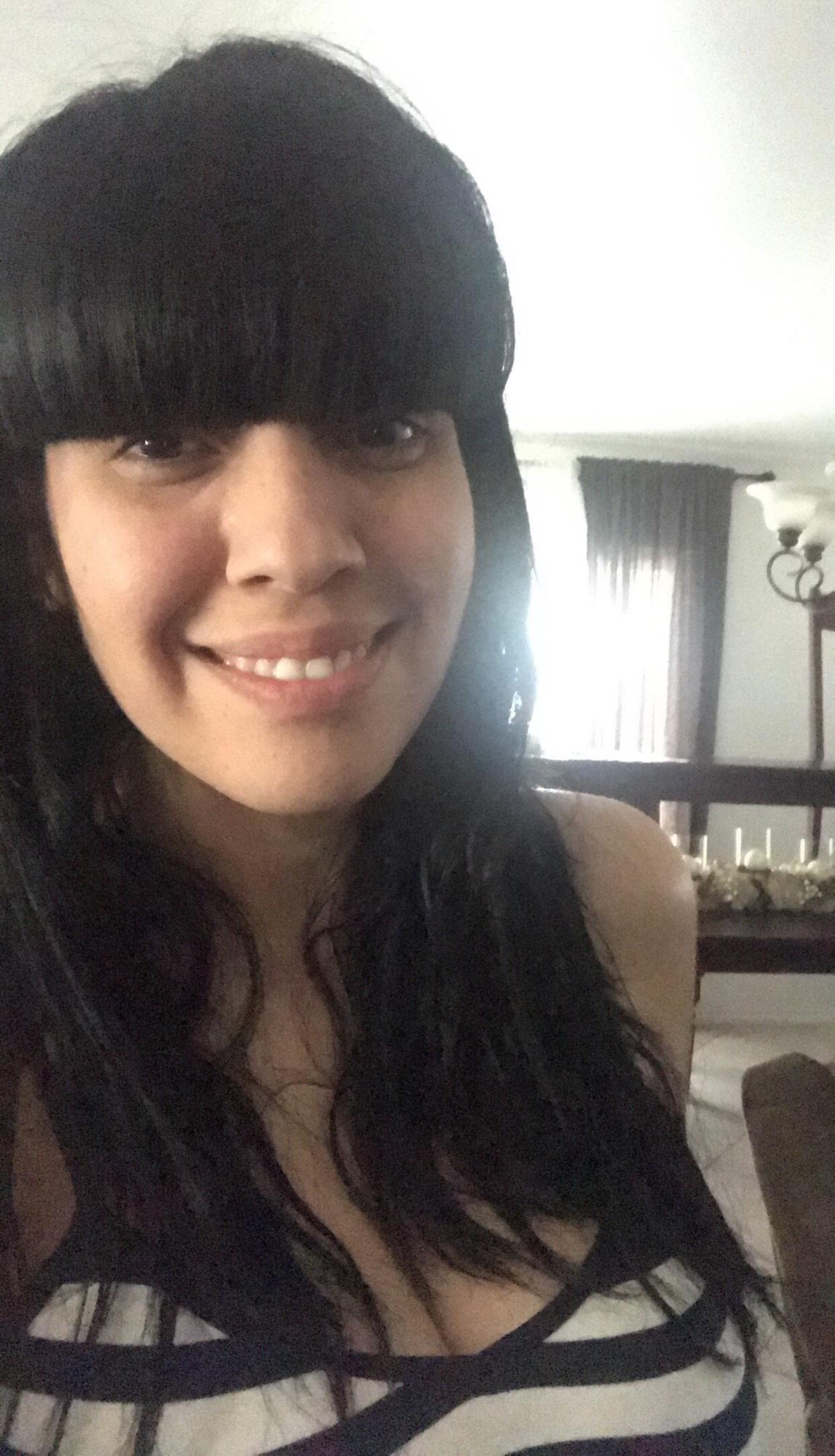 Leave a comment for my big tit mom | Scrolller