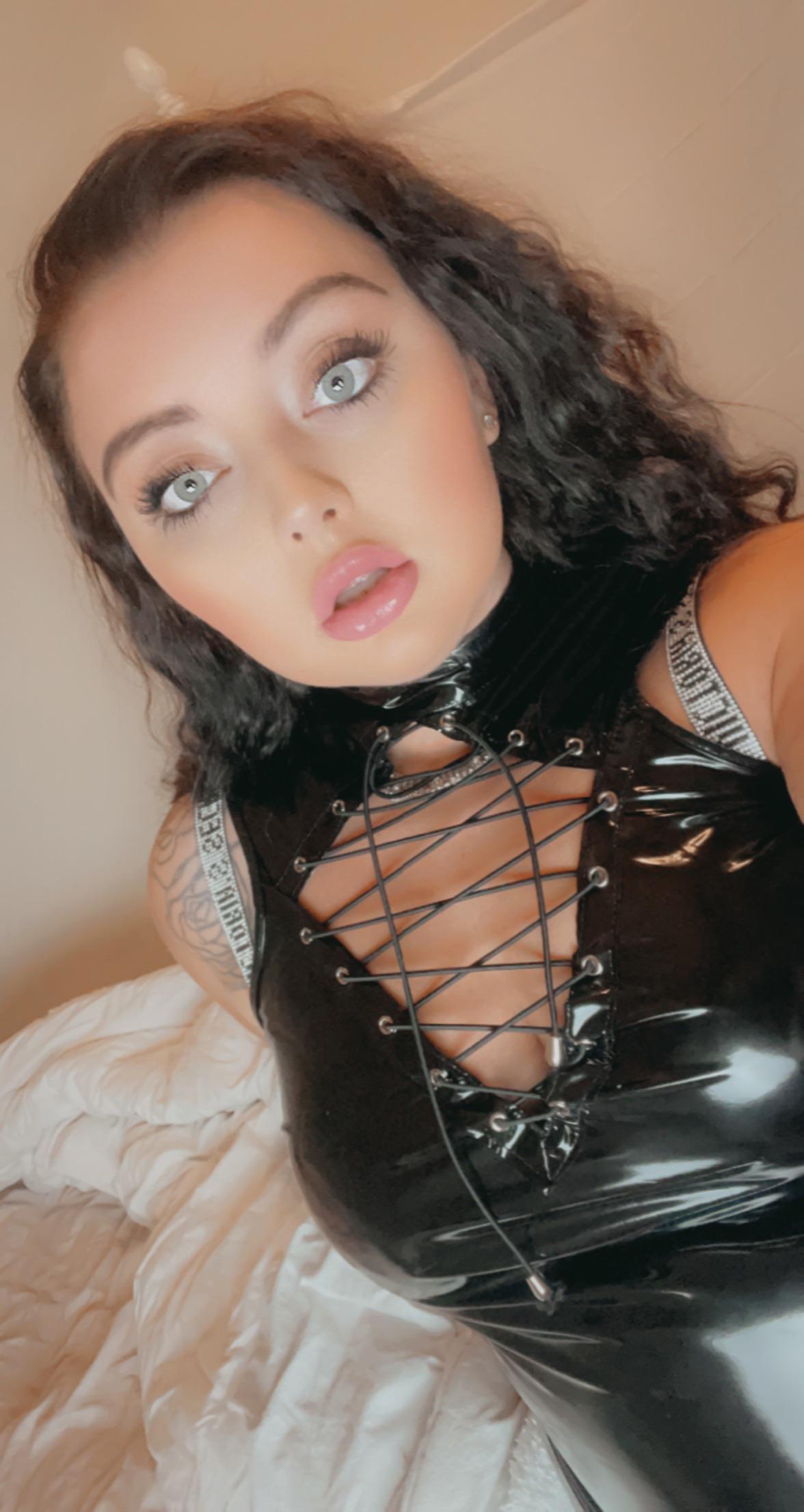 Leave wifey | Scrolller