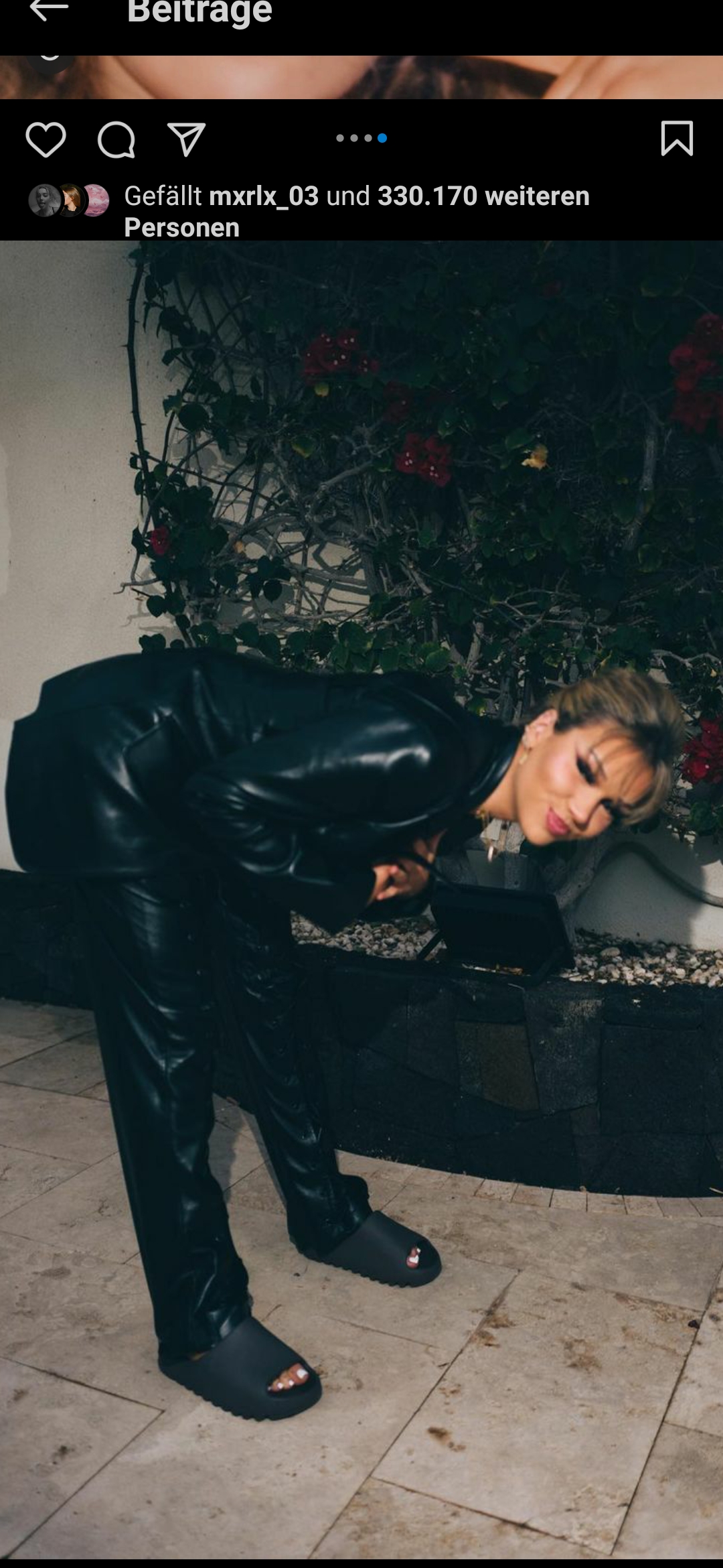 Leder twerk | Scrolller