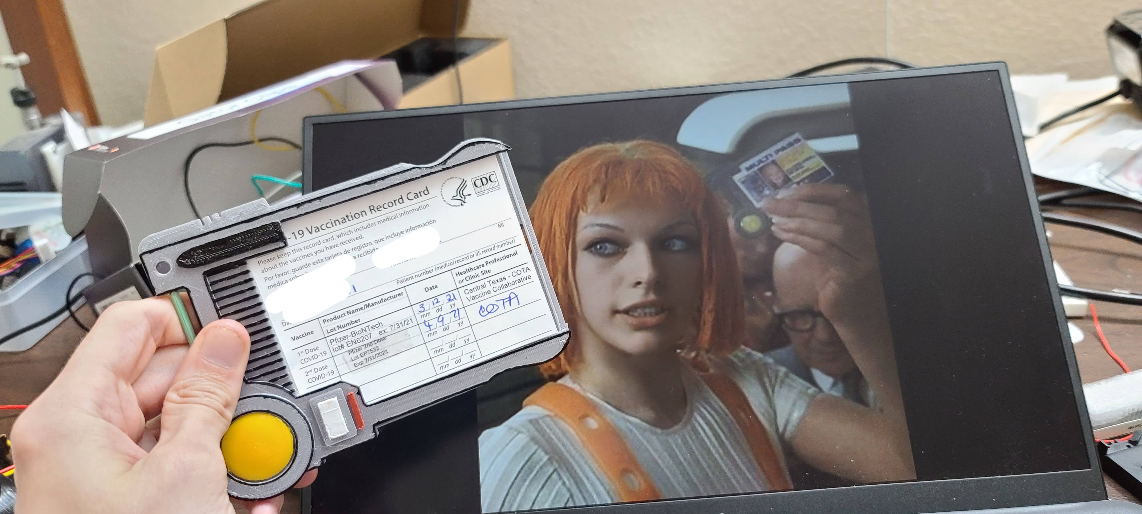 Leeloo Dallas. Multipass. | Scrolller