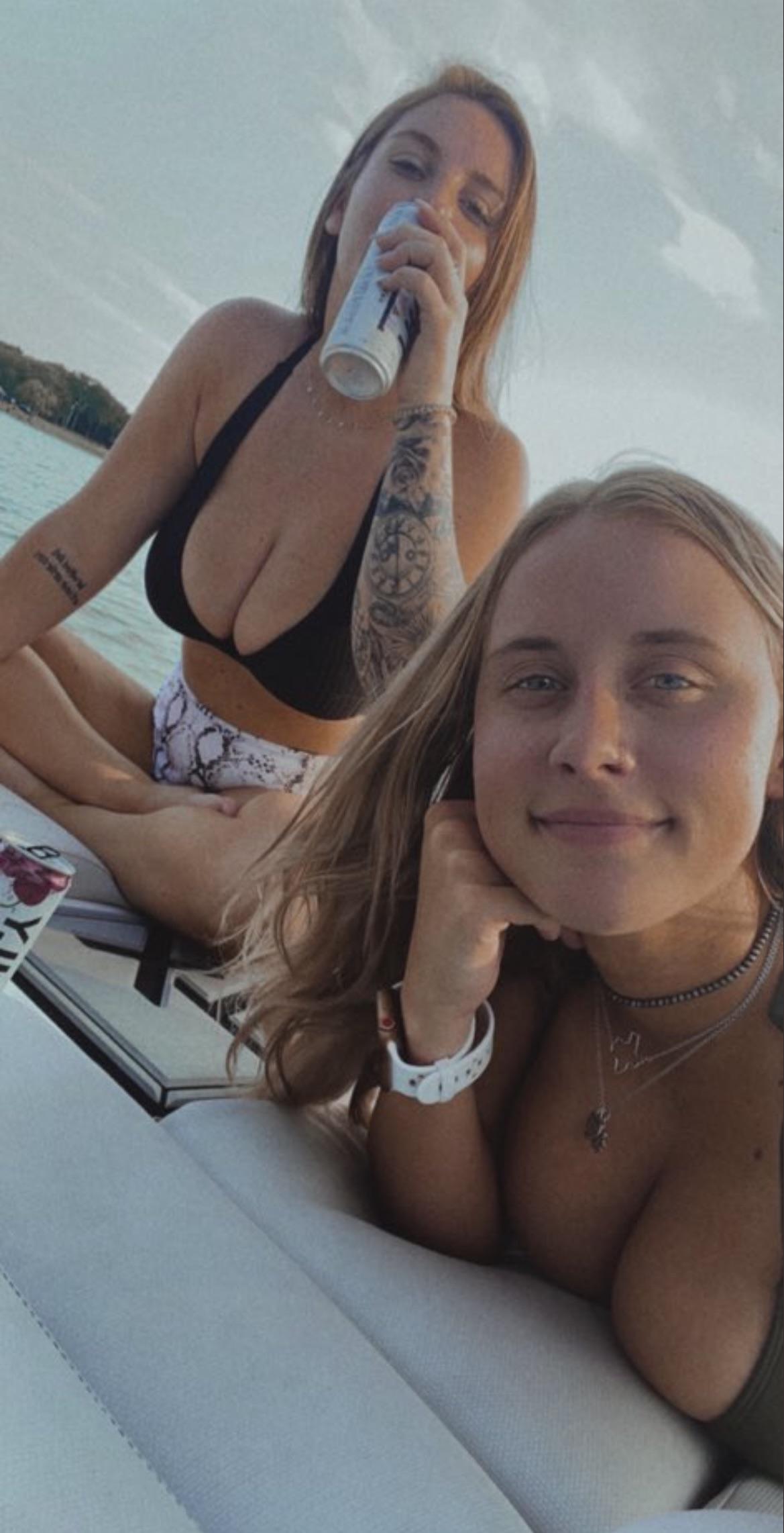 Left or right pt 2 | Scrolller