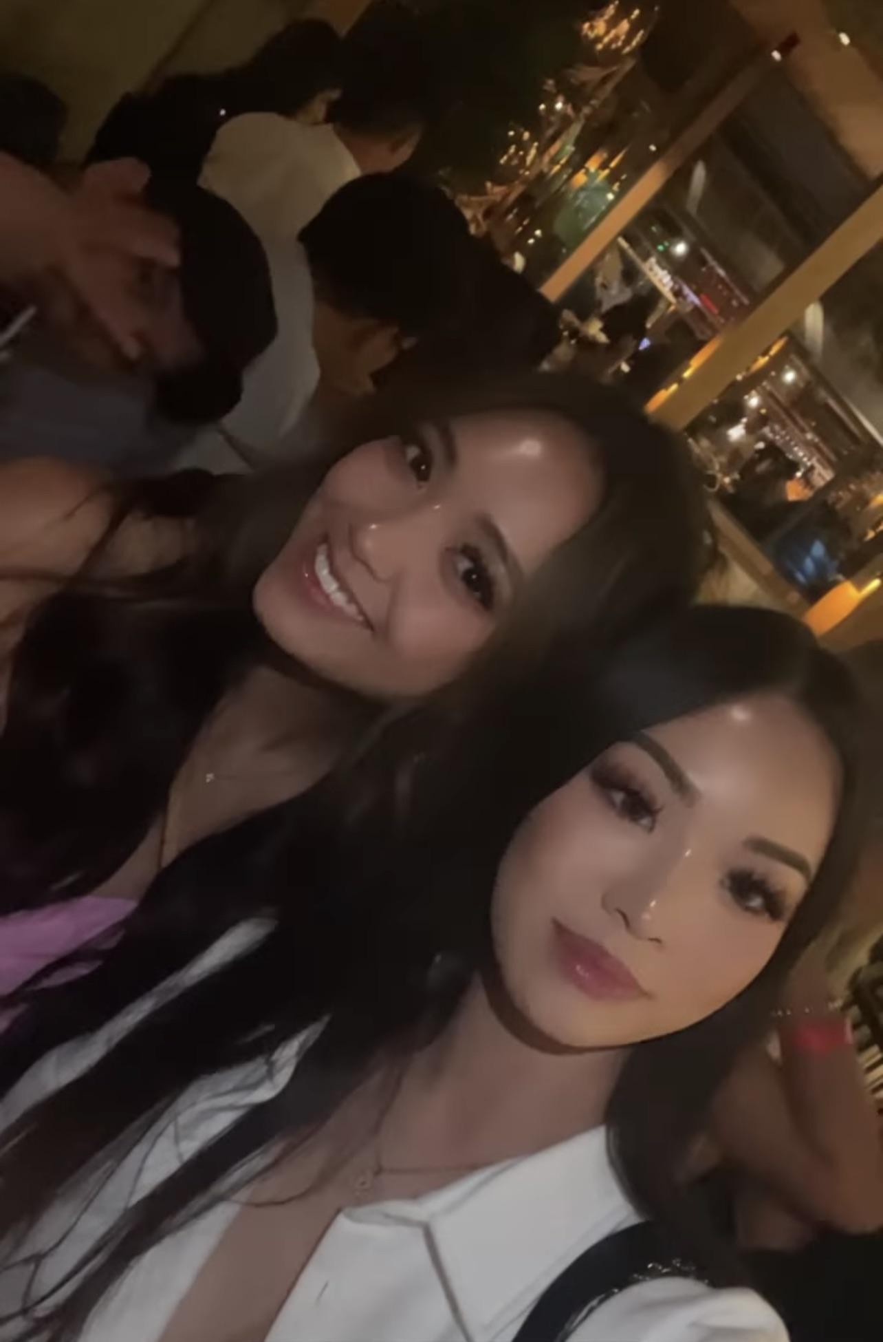 Left right | Scrolller