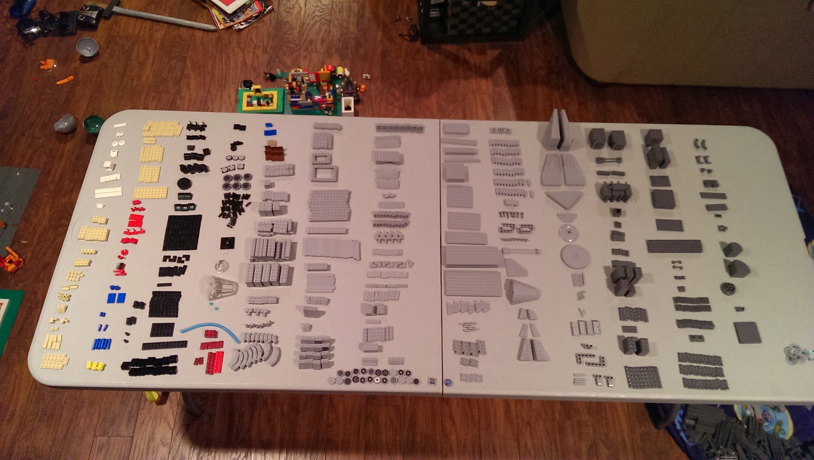 Lego Millennium Falcon | Scrolller