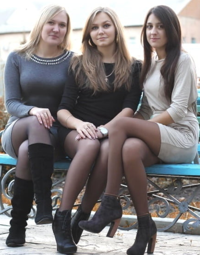 Legs on a bench | Scrolller