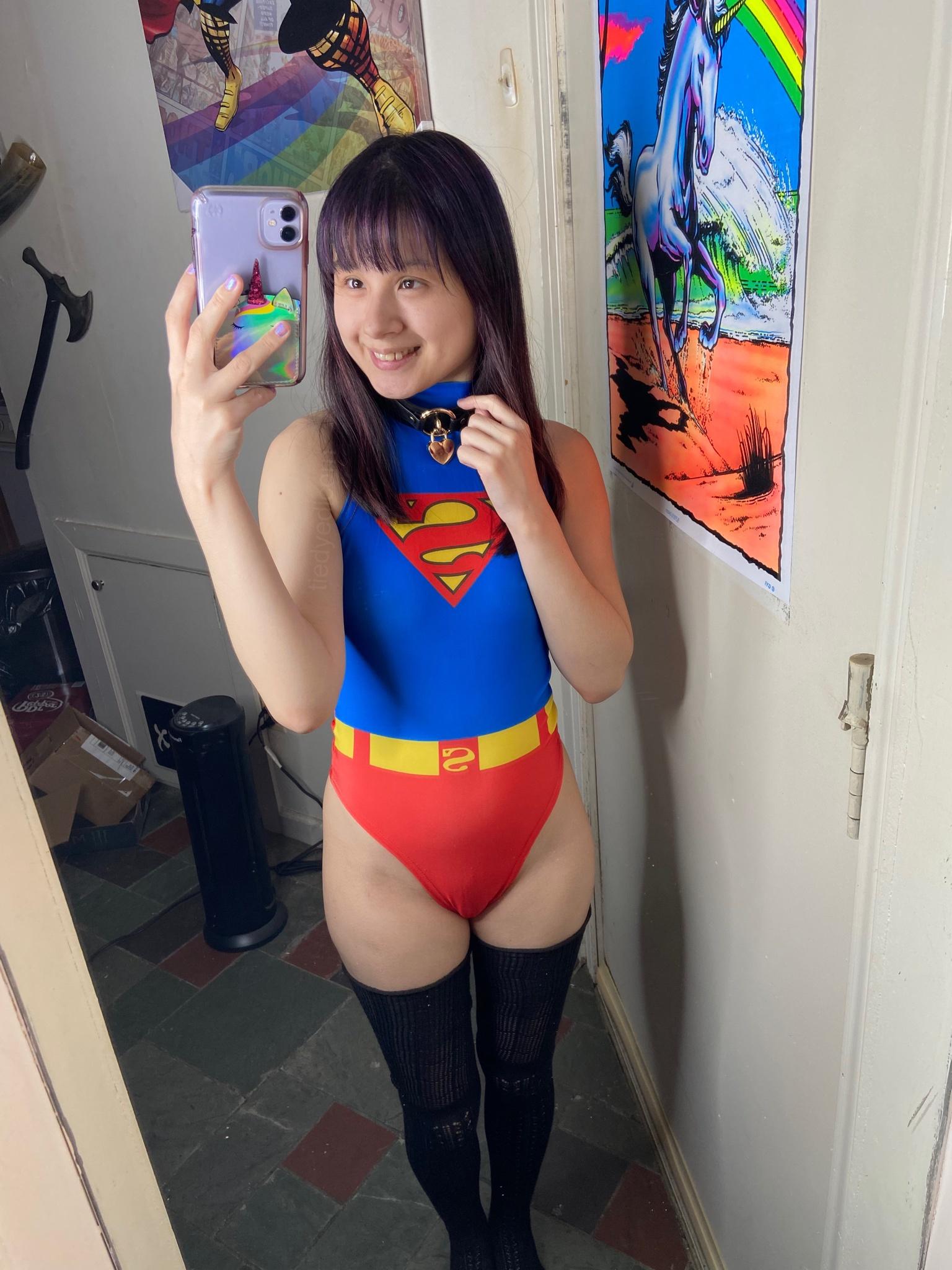 lemme deliver my geeky, weird, petite mixed Asian self to you | Scrolller