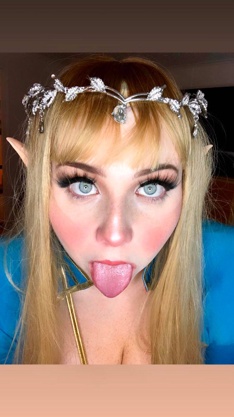 Let me make your weekend more interesting 💕 | Scrolller