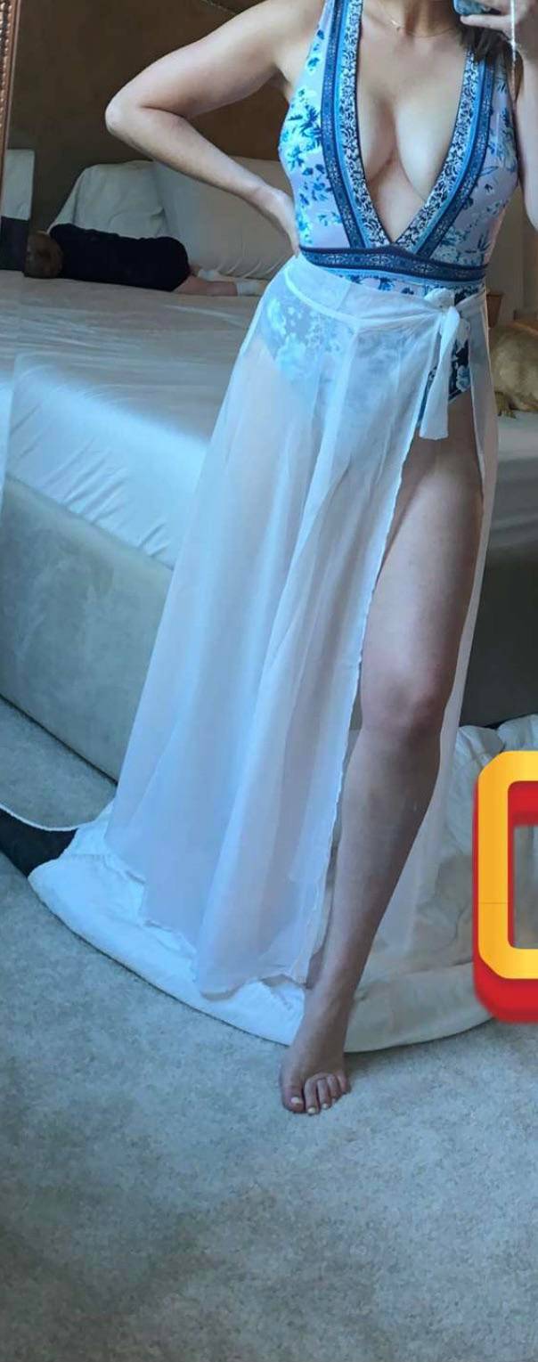 Let’s take a dip | Scrolller