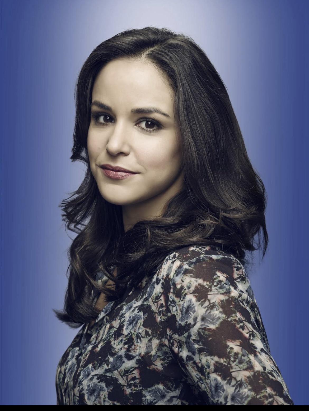 Let’s talk about Melissa Fumero she has me soo horny in Brooklyn nine nine | Scrolller