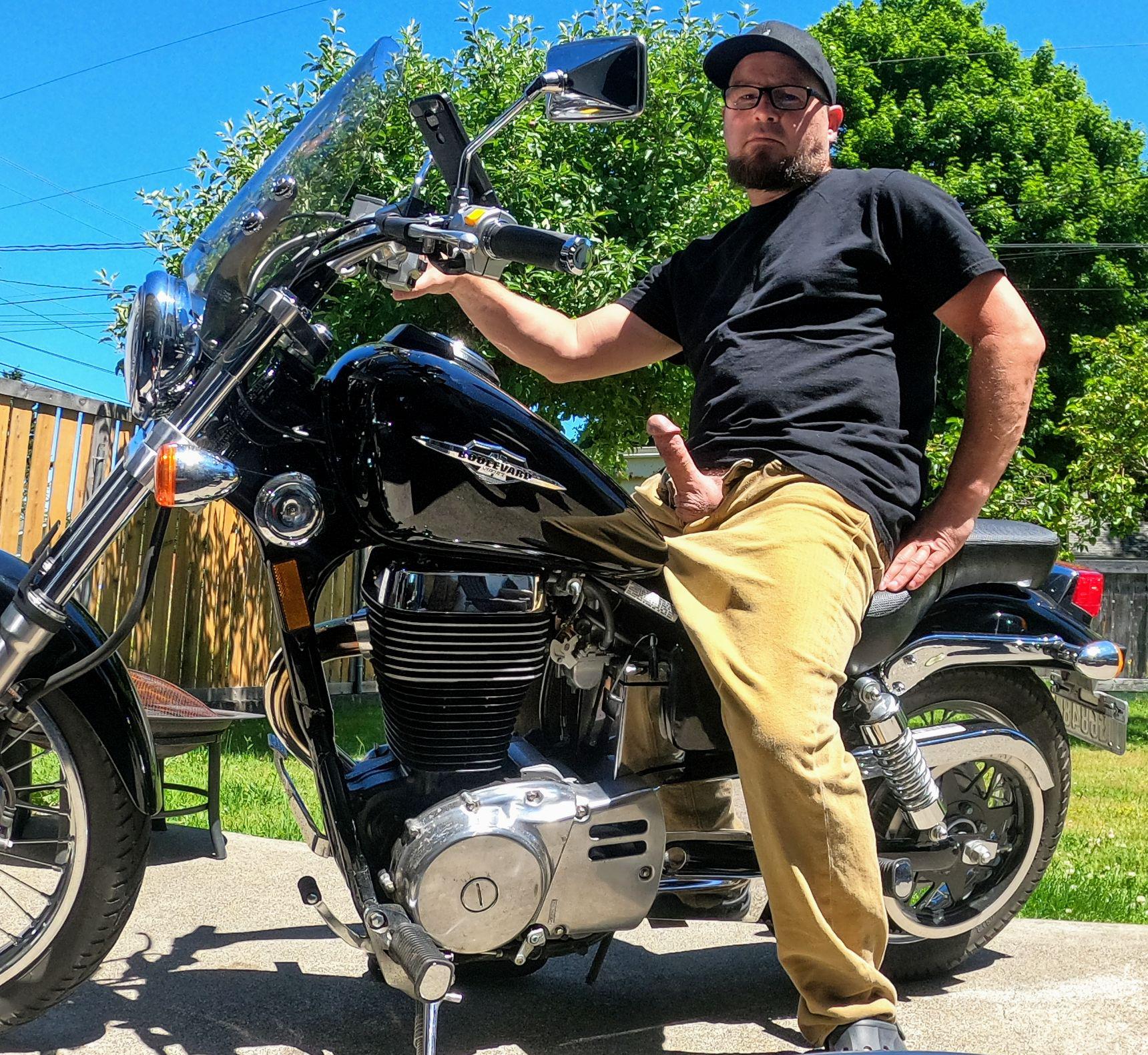 Let's go for a little ride! | Scrolller