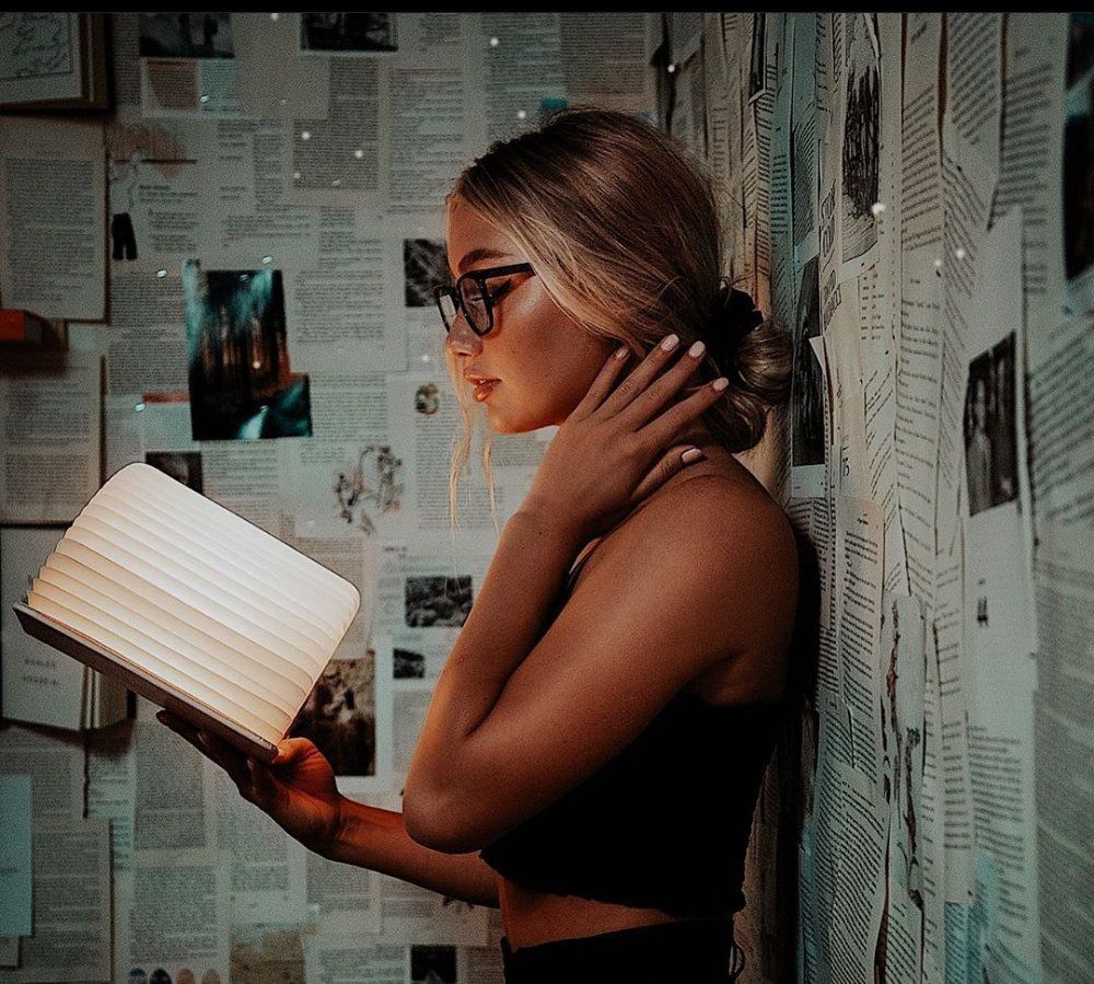 Librarian | Scrolller