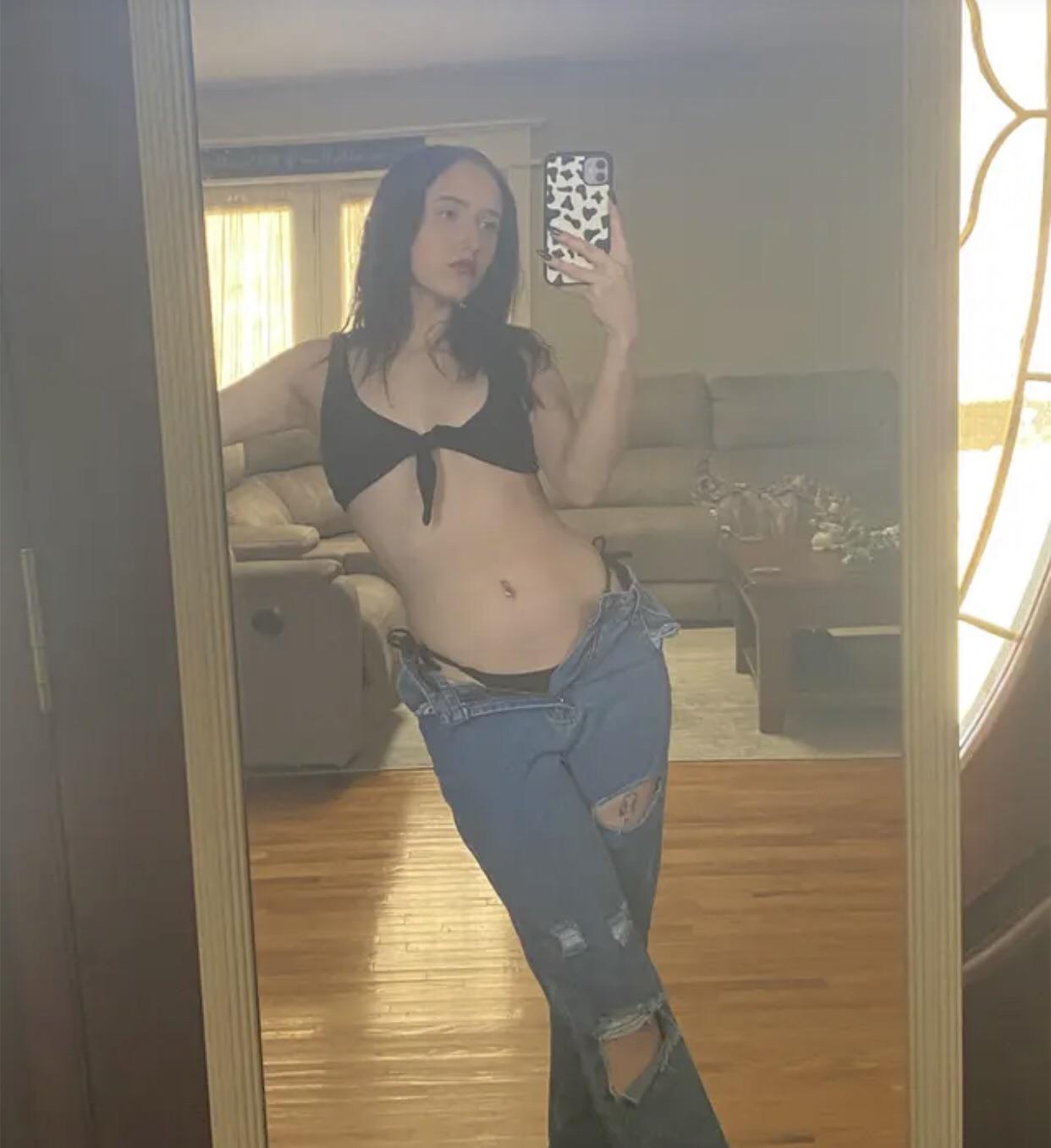 lick my belly? | Scrolller