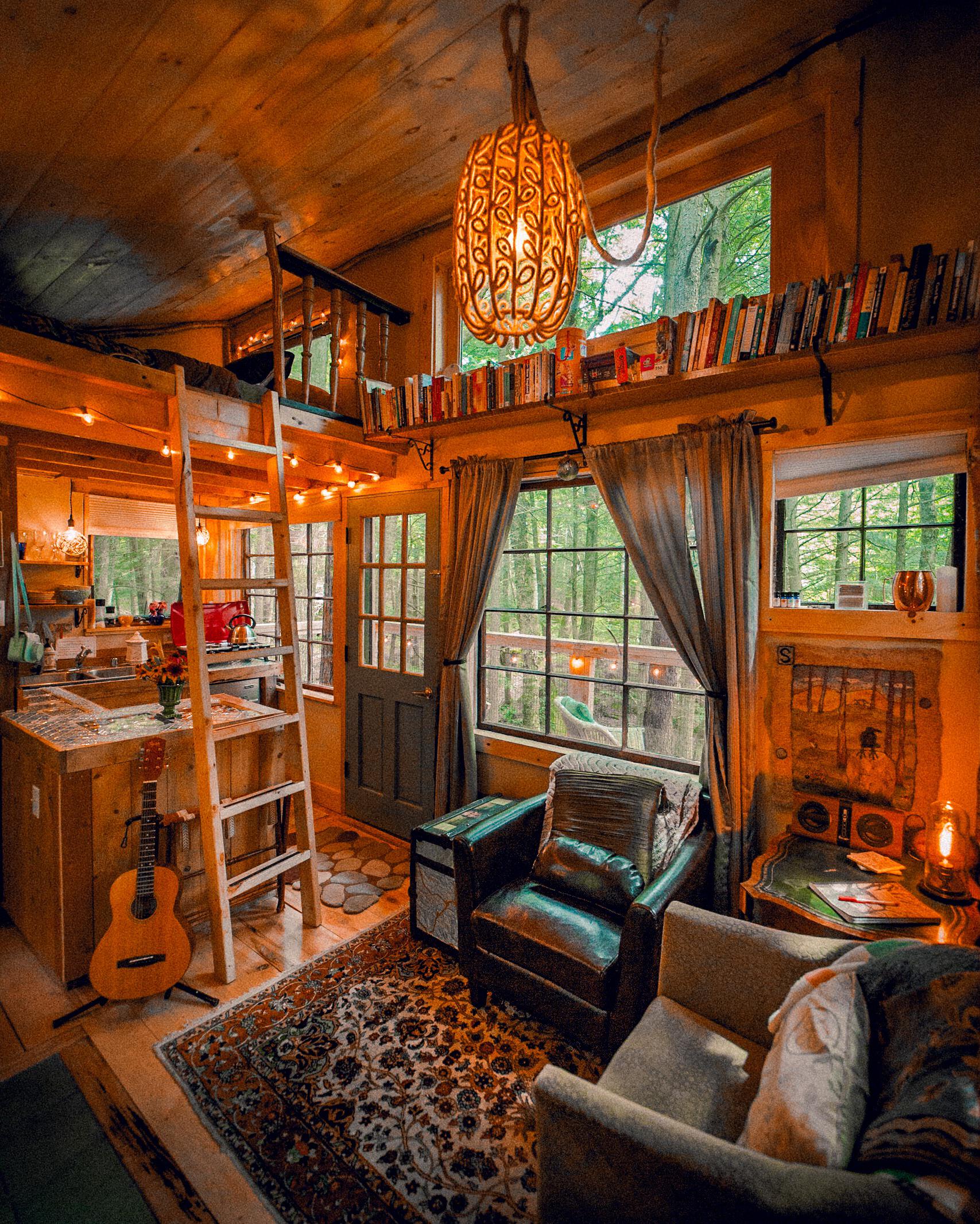 Life inside a cozy Vermont treehouse | Scrolller