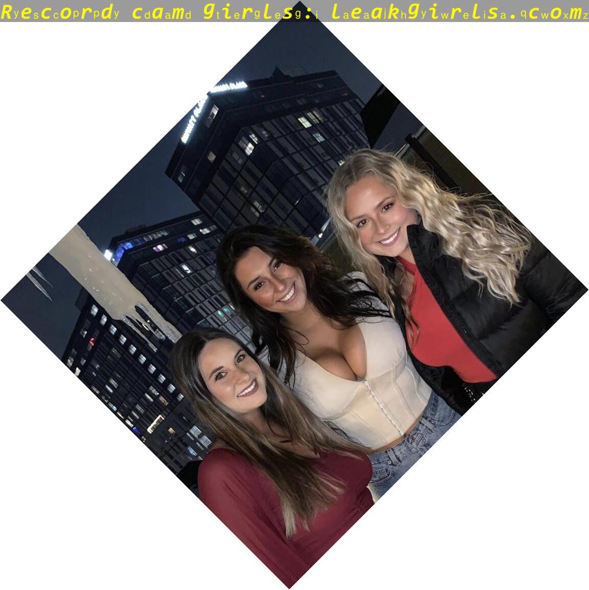 Light on the town | Scrolller