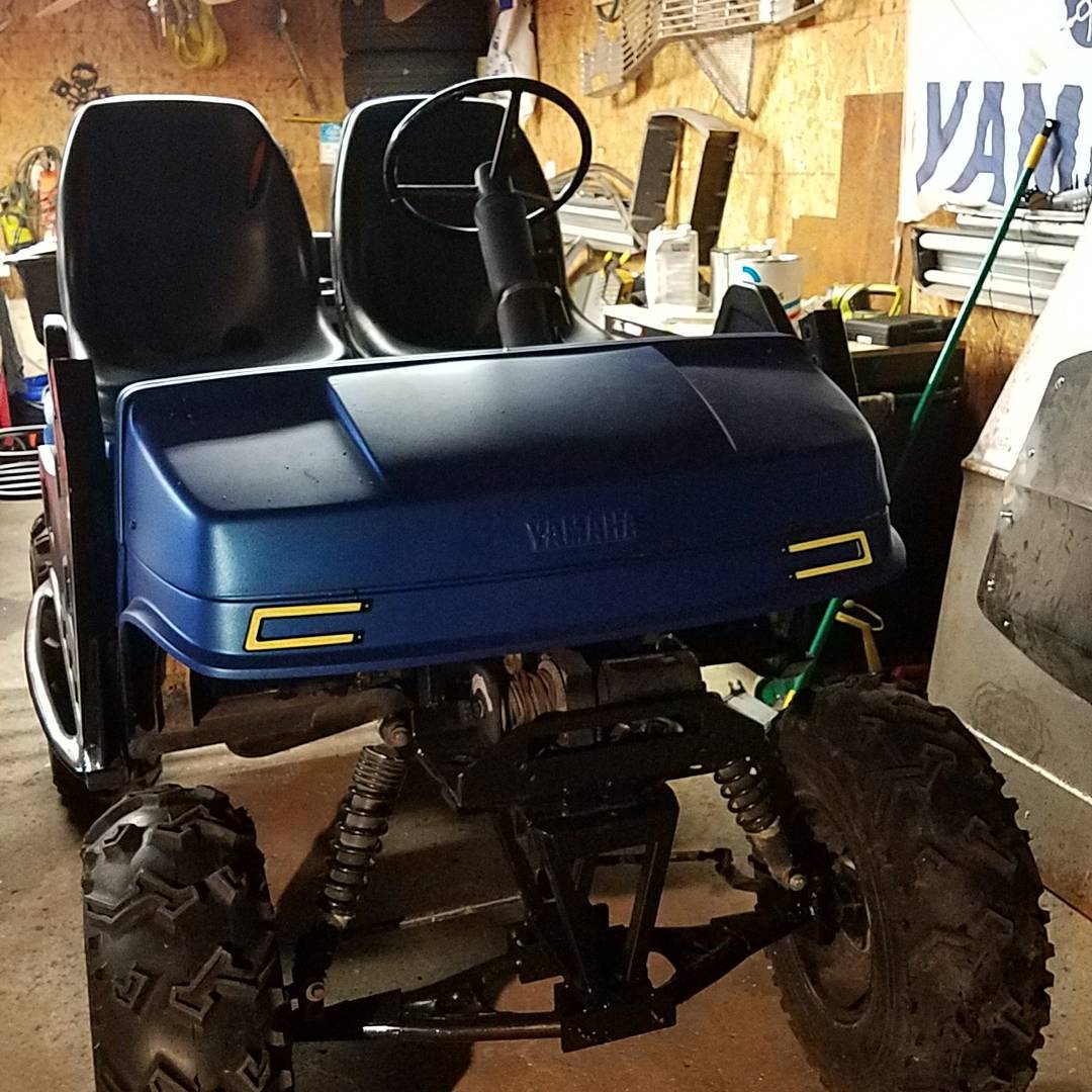 Lights on the golf cart | Scrolller