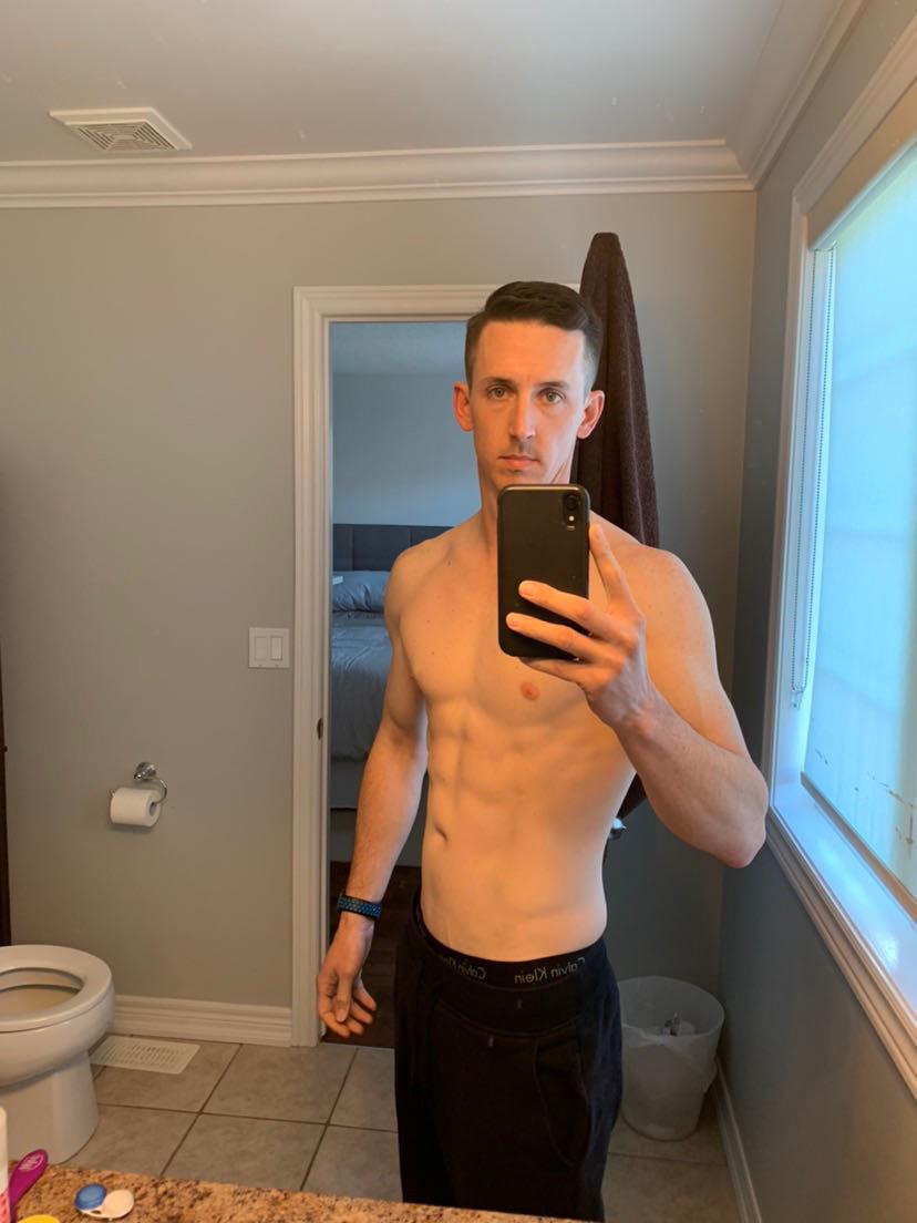 Young dilf with a fresh haircut | Scrolller