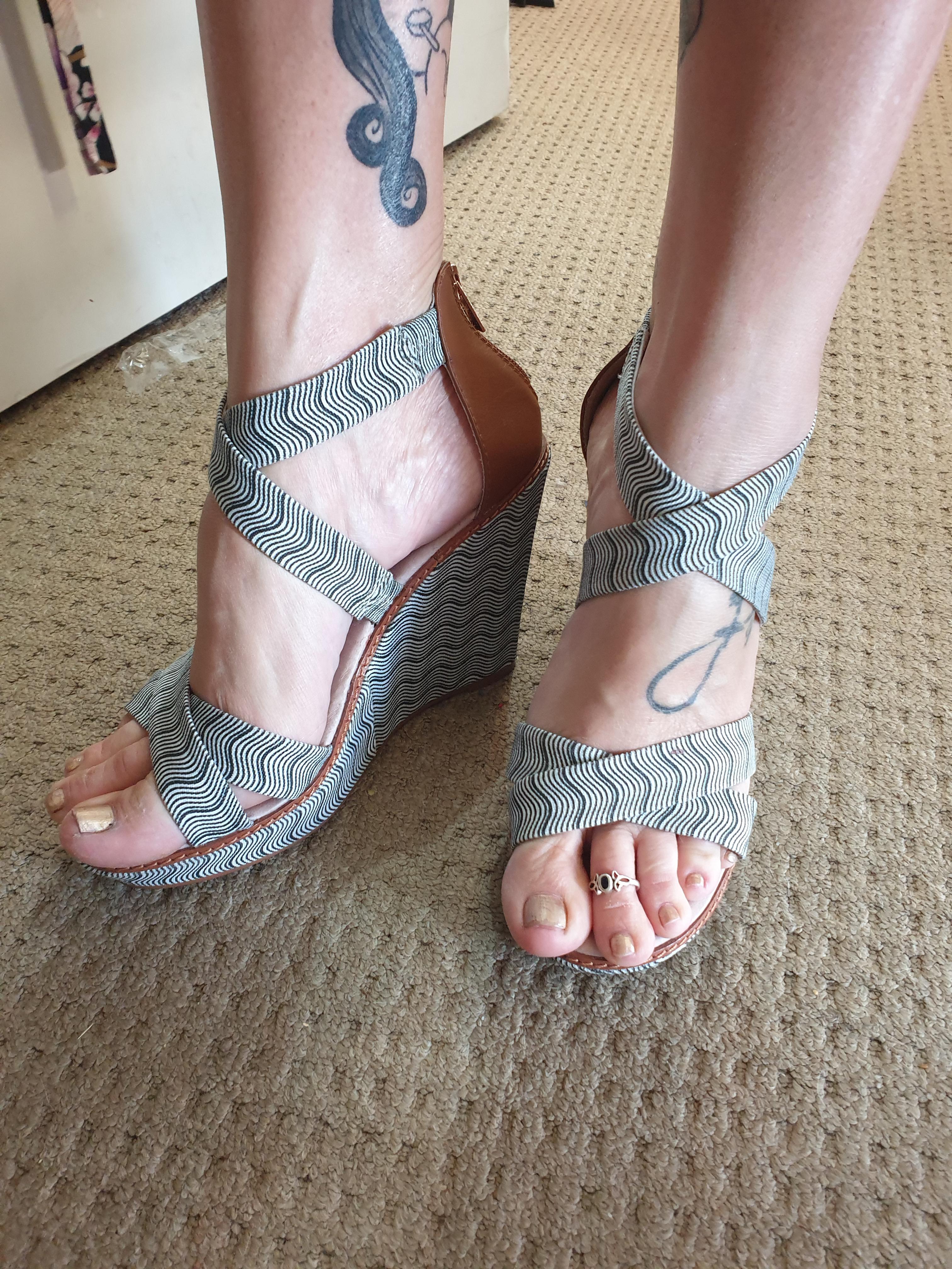 Like my new wedges ;) | Scrolller