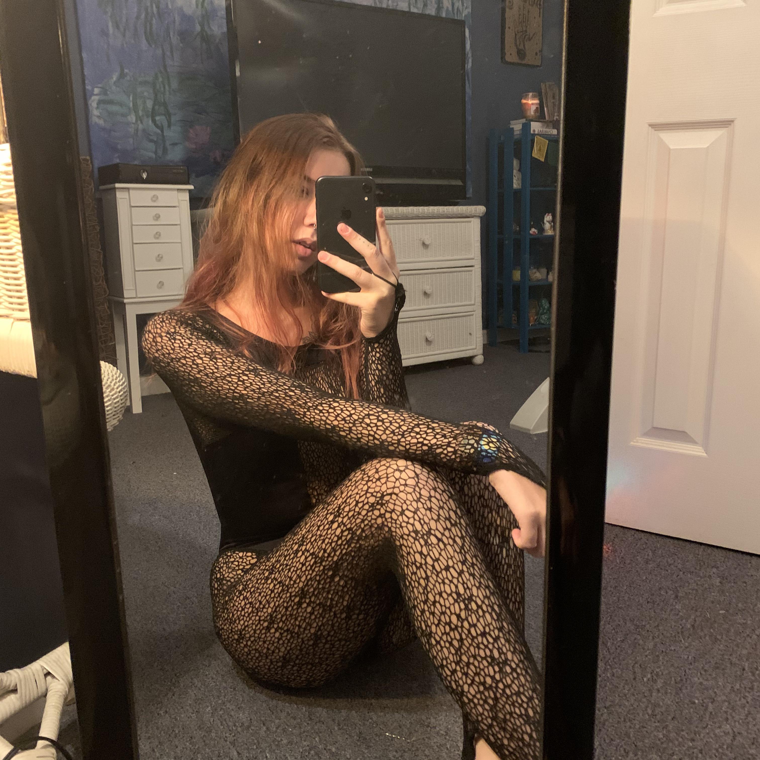 like my outfit? | Scrolller