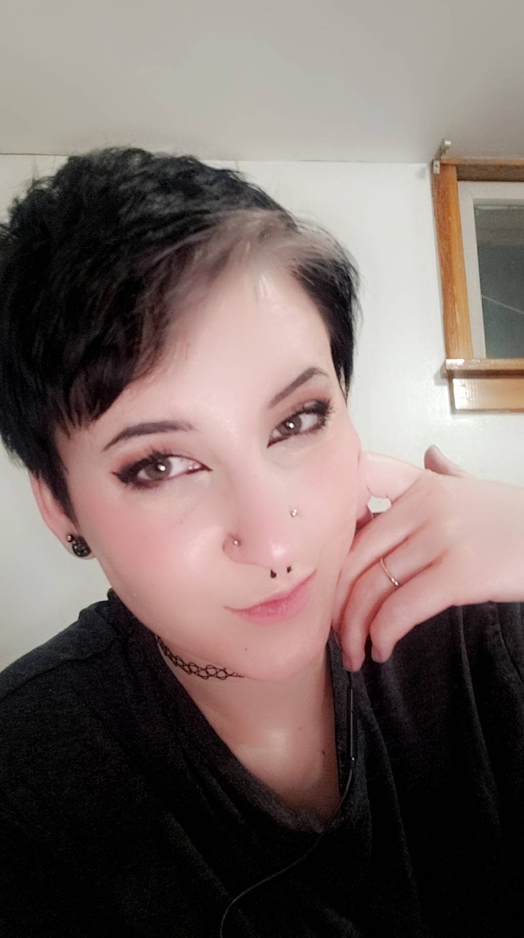 Lil skunk girl (OC) | Scrolller