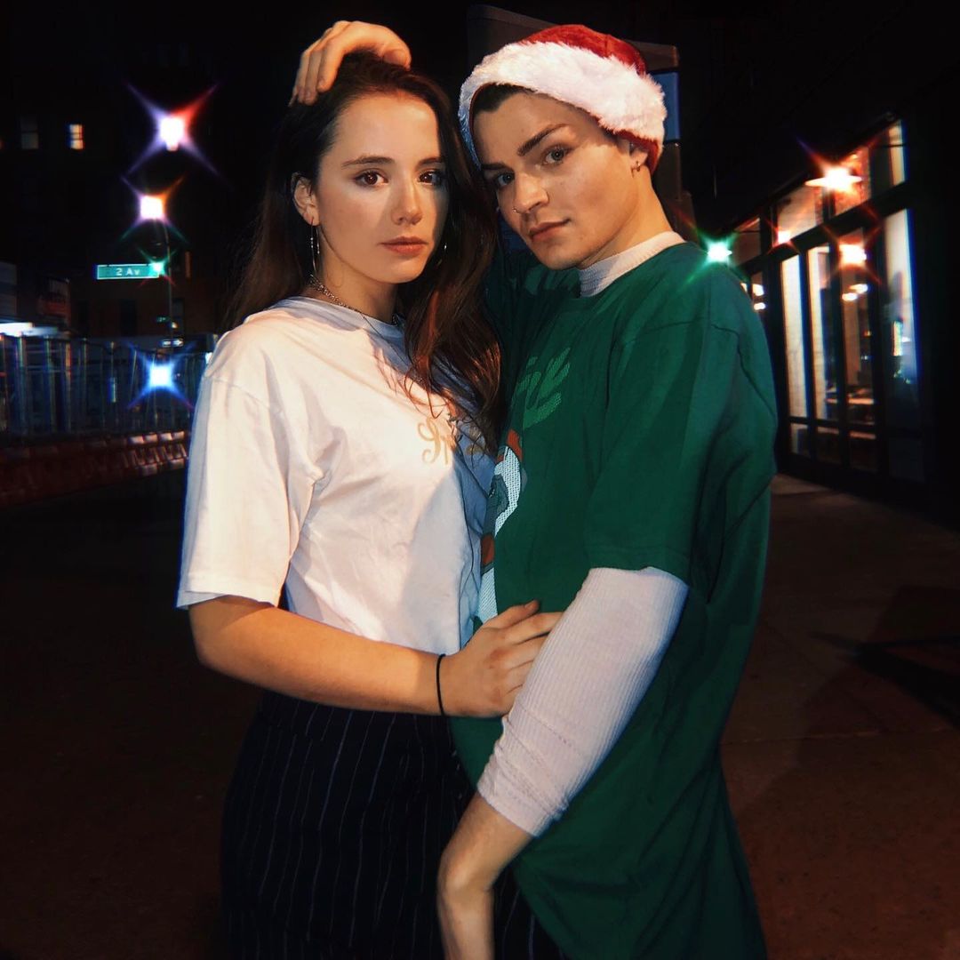 Lily & Friend | Scrolller