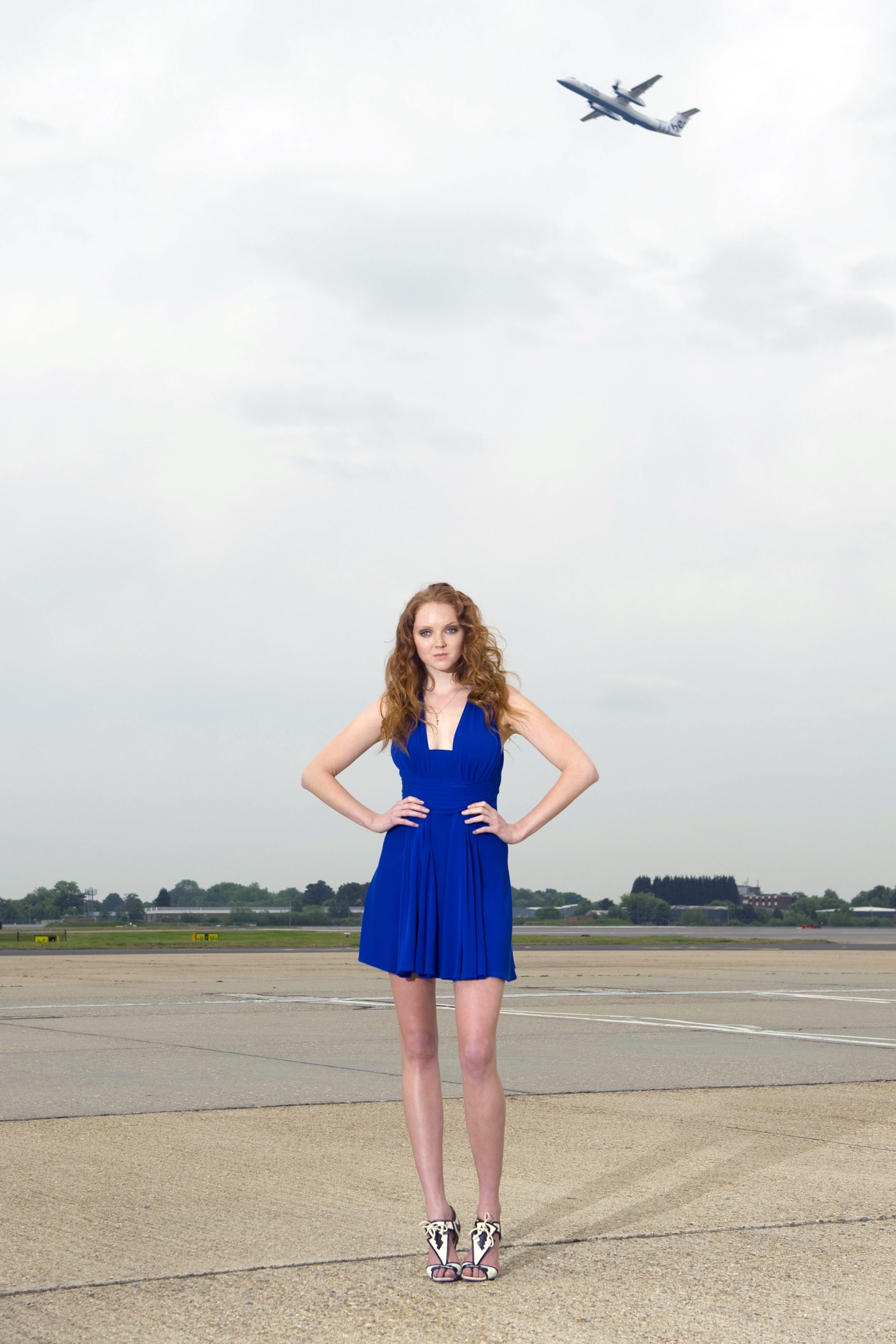 Lily Cole Scrolller