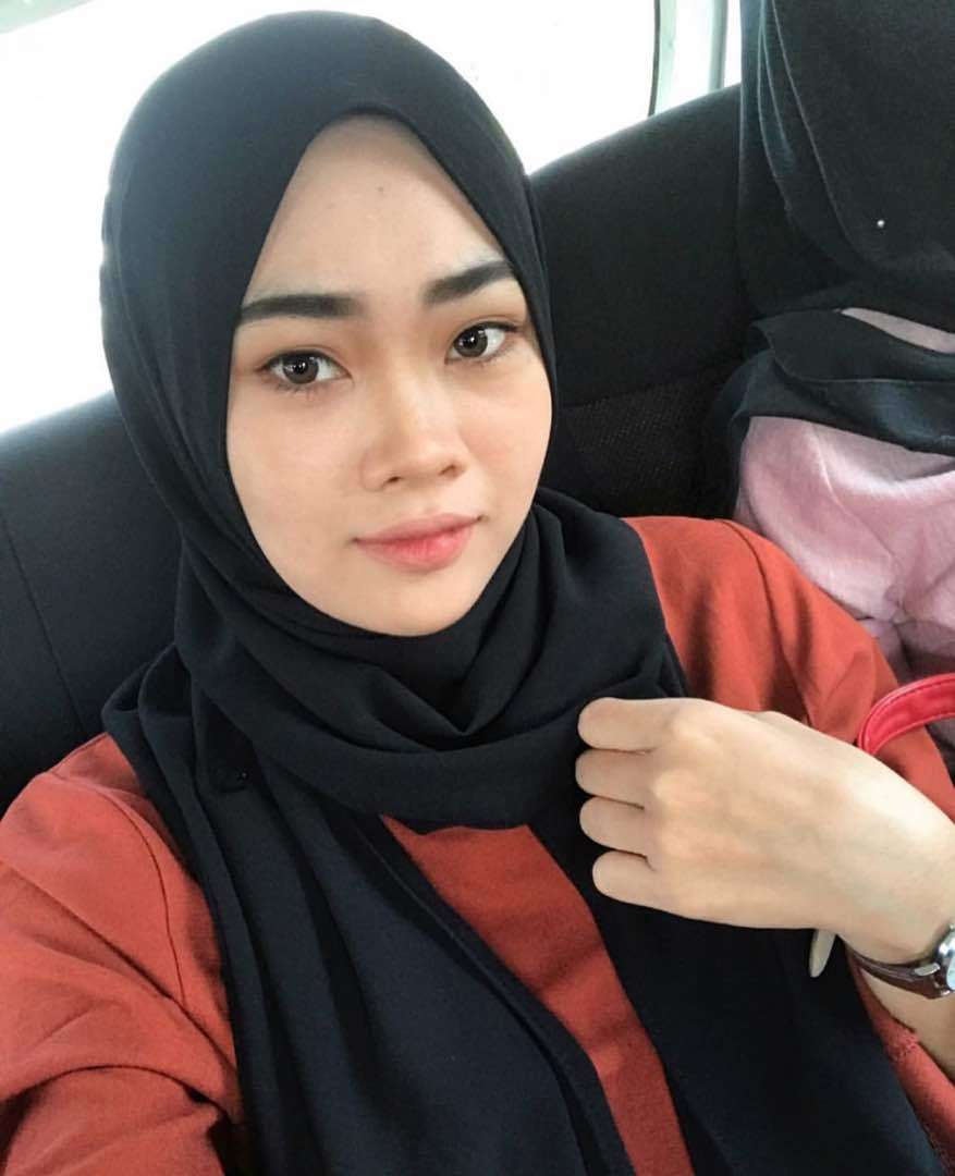 Link At comment | Scrolller