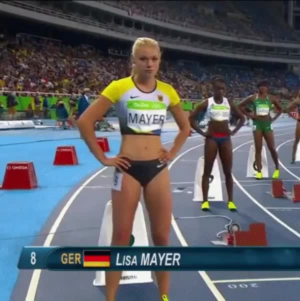 Lisa Mayer | Scrolller