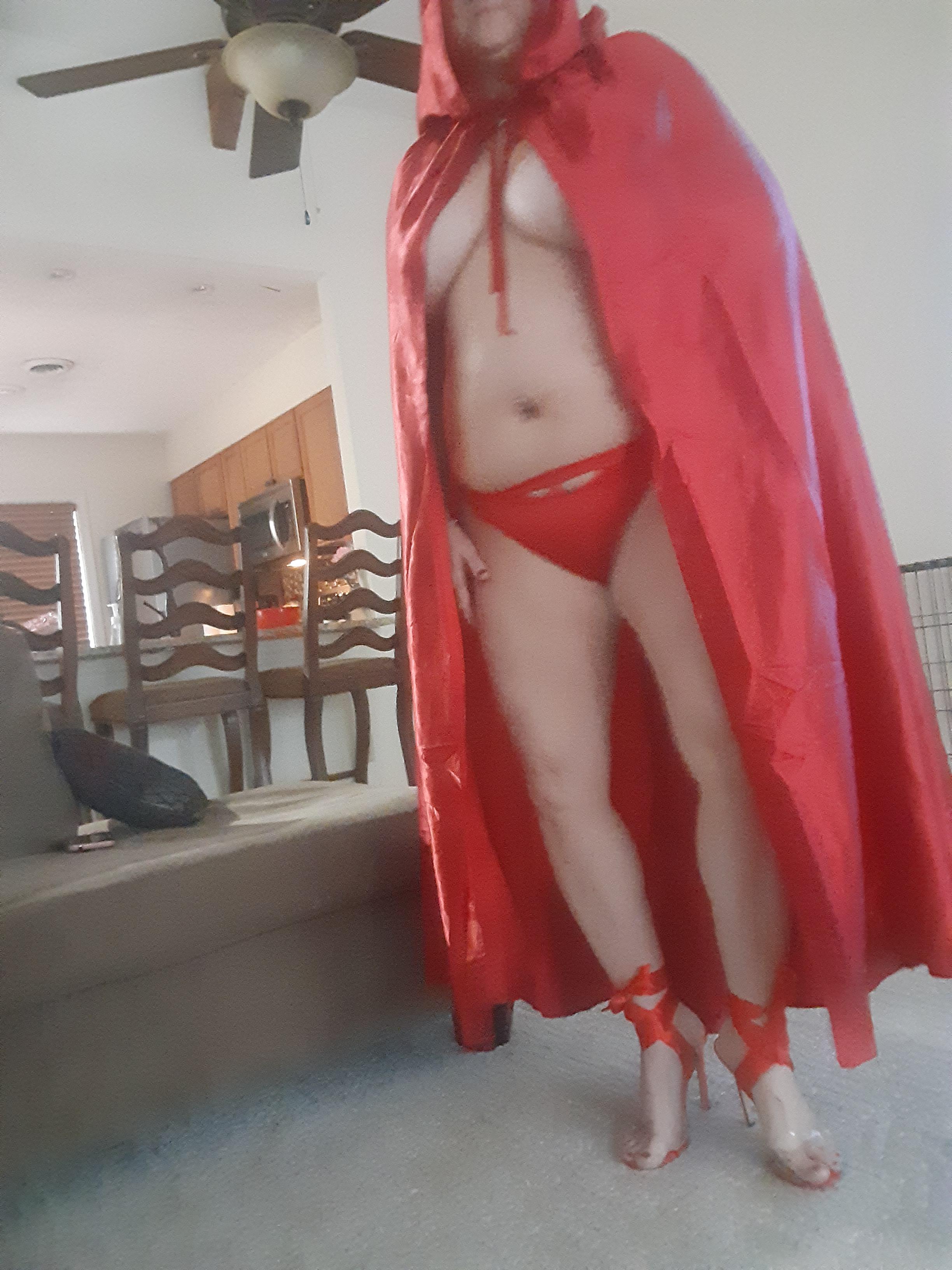 Little red riding hood | Scrolller