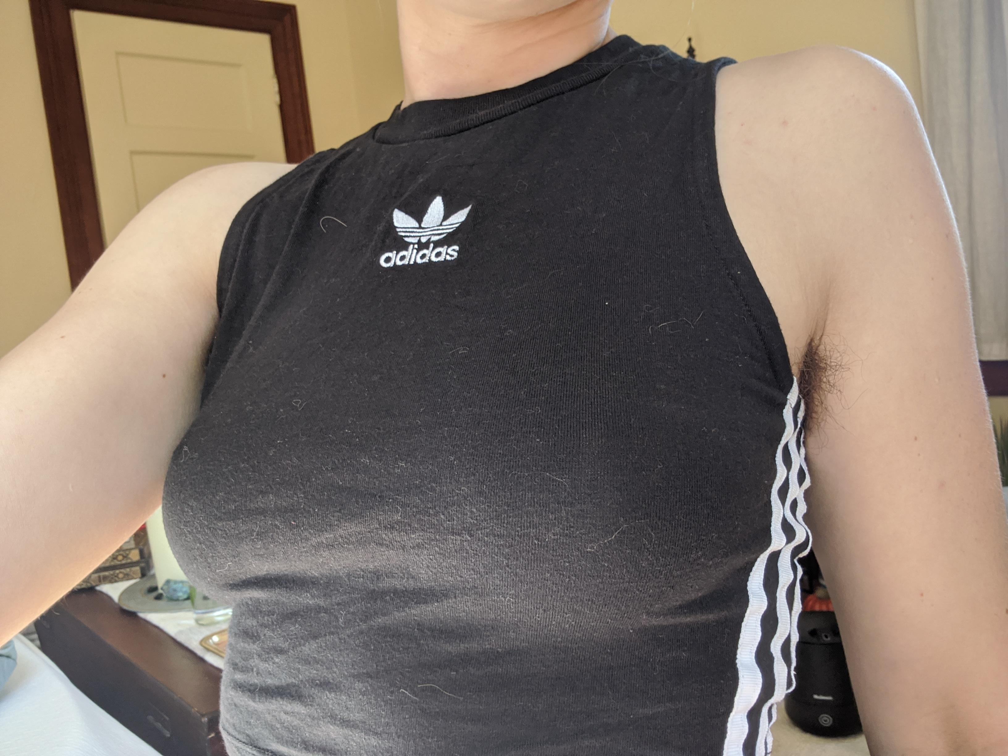 Little tuft poking out 😘 | Scrolller