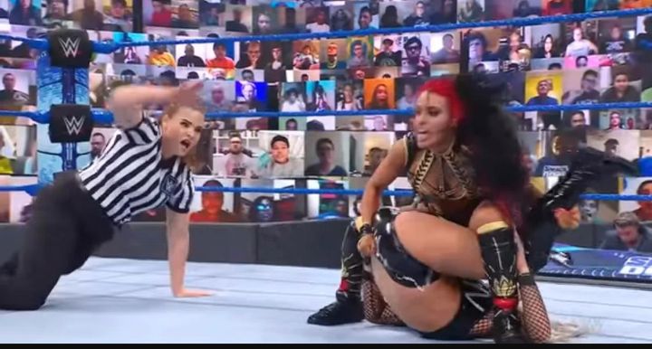 Liv morgan getting rolled up | Scrolller