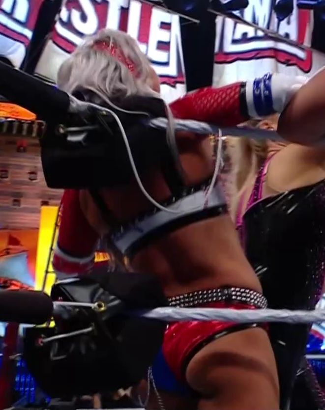 Liv Morgan WM | Scrolller