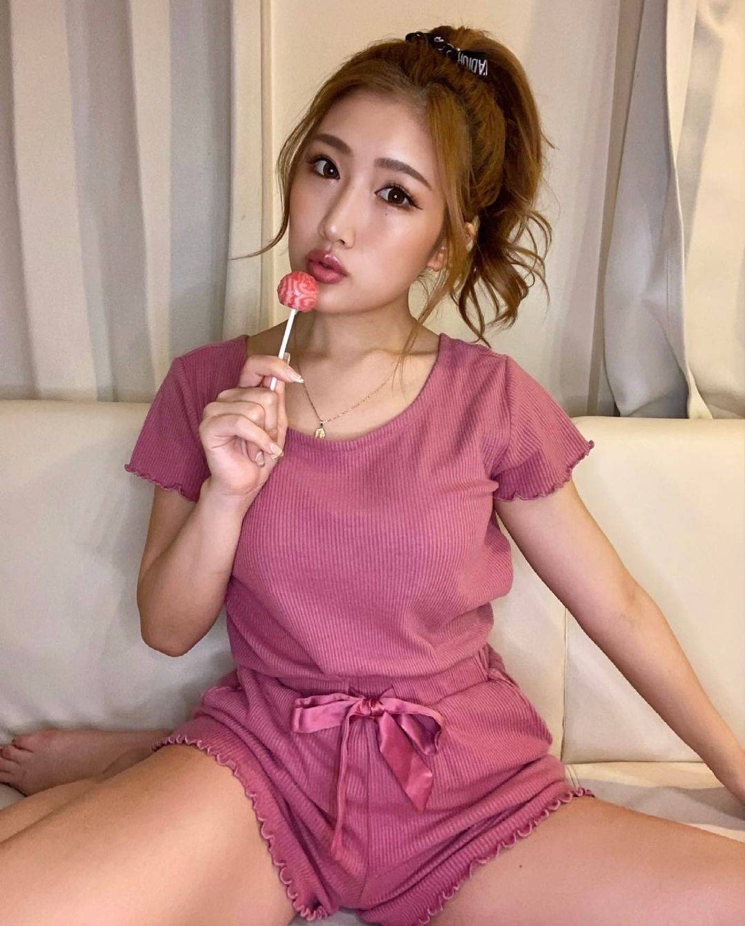 Lollipop | Scrolller