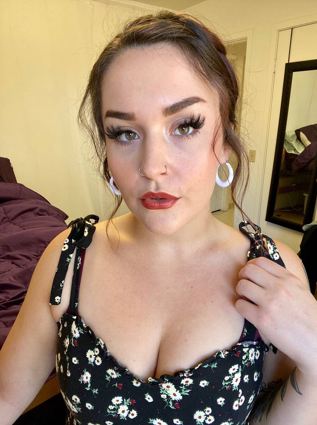 Long lashes and red lips ️ ️ ️ | Scrolller