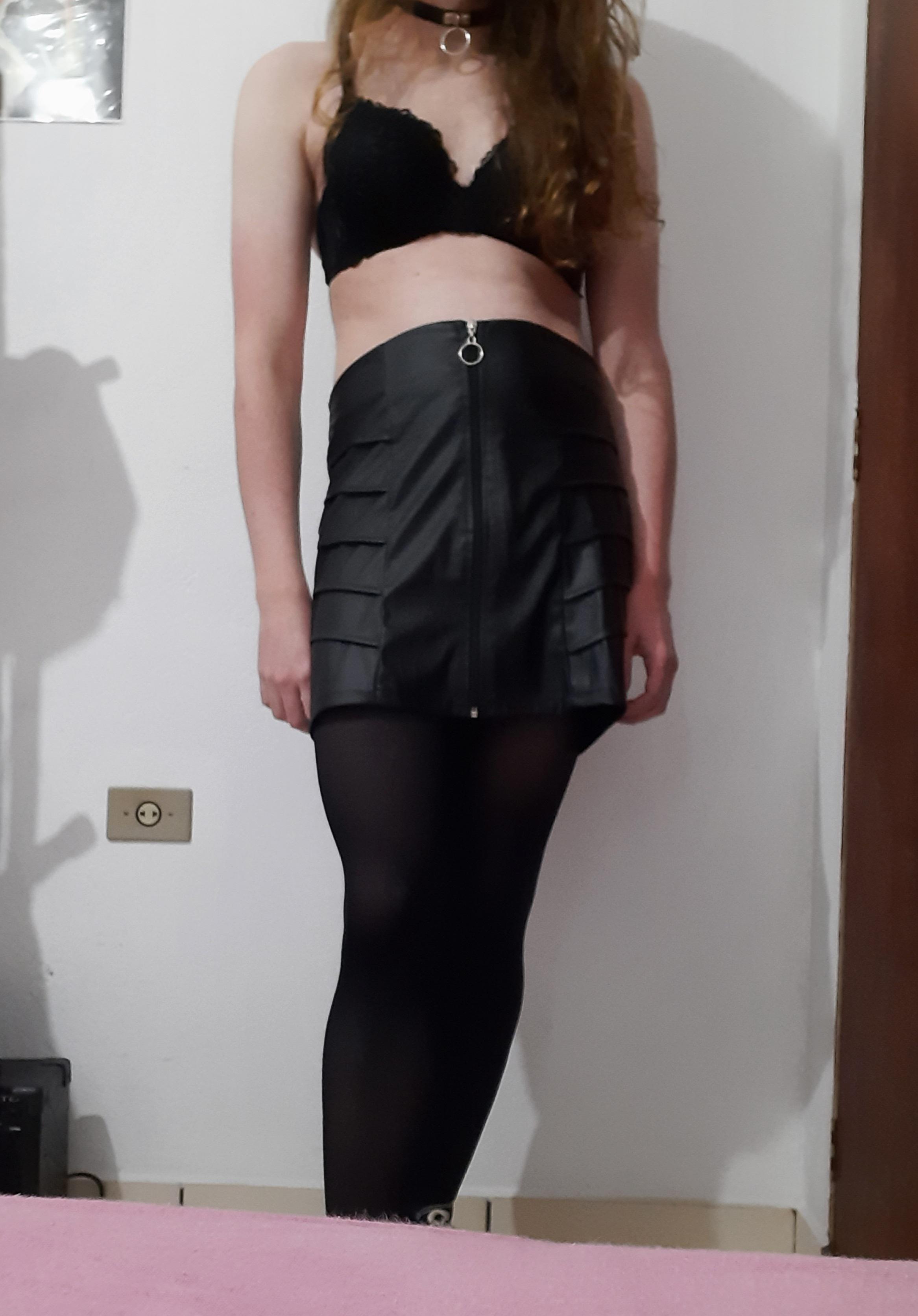 Long leg femboy | Scrolller